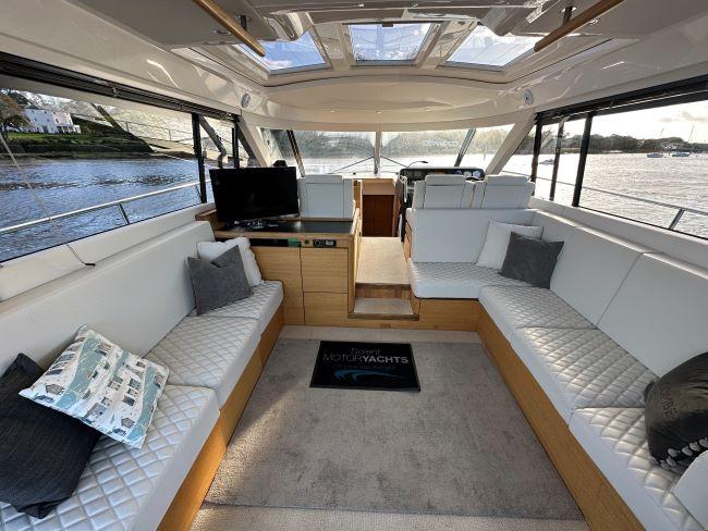 2012 Sealine C48 Express Cruiser for sale - YachtWorld
