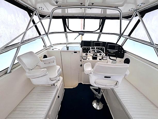 1999 Henriques 28 Express Sportfish Sport Fishing for sale - YachtWorld