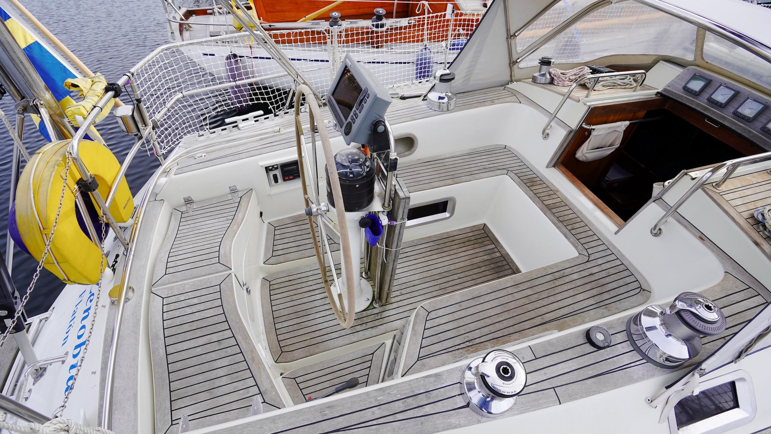 1987 Sweden Yachts 38 Cruiser for sale - YachtWorld