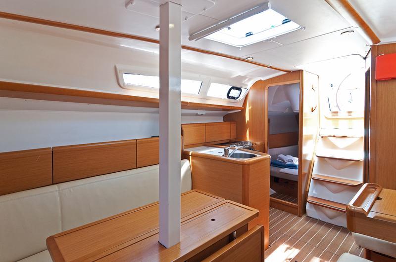 2011 Jeanneau Sun Odyssey 33i Cruiser for sale - YachtWorld