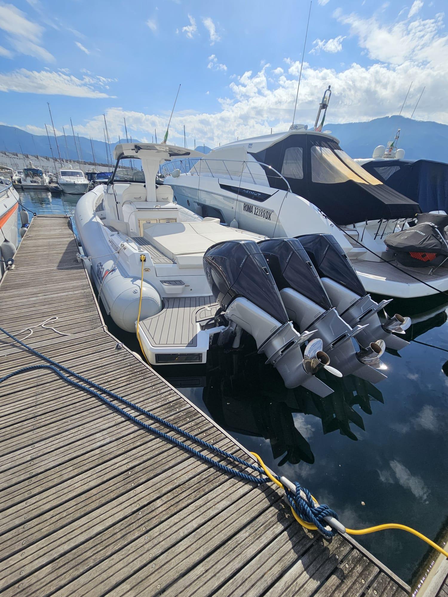 Nieuw 2022 MV Marine Mito 40 - Napoli | YachtFocus