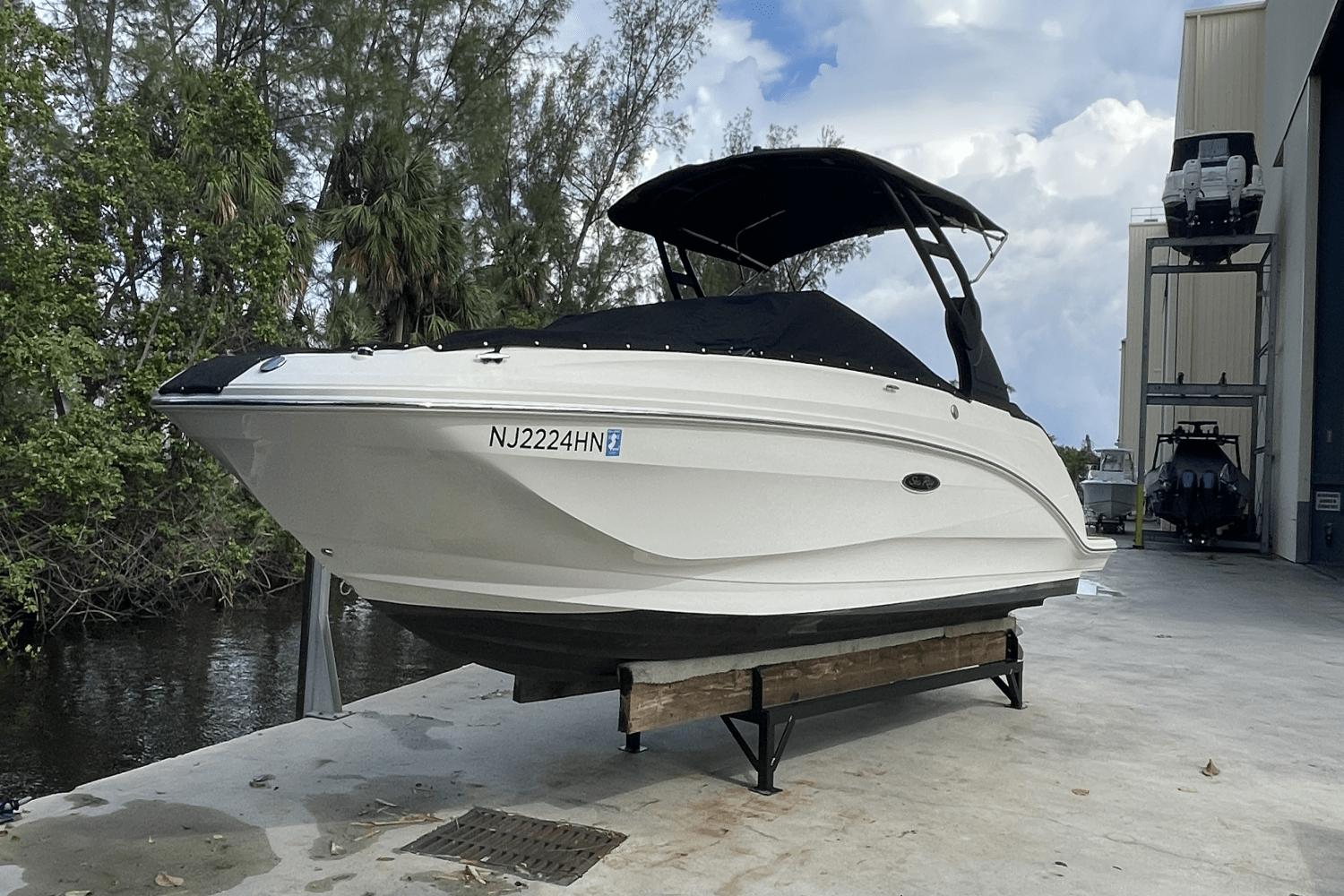 2019 Sea Ray SDX 250 Outboard Unspecified for sale - YachtWorld