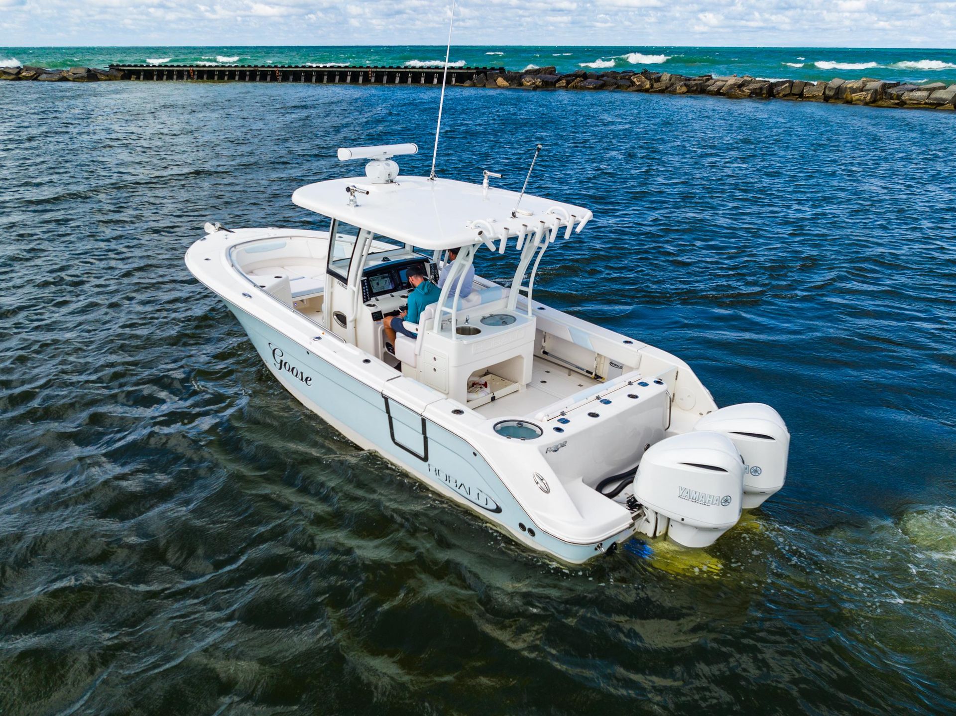 2020 Robalo R302 Center Console - Weber Yachts