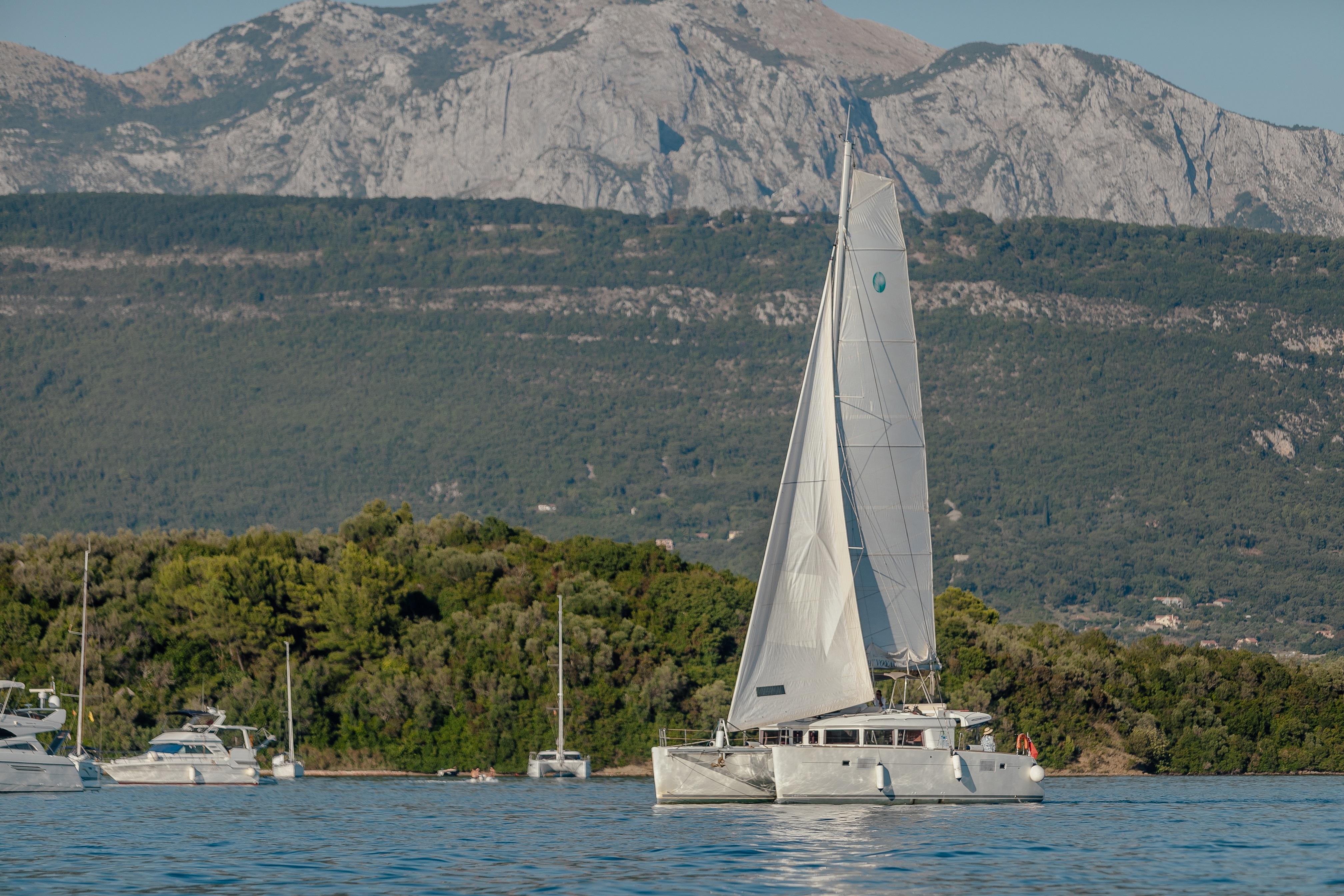 Used 2014 Lagoon 400 S2 | Youboat