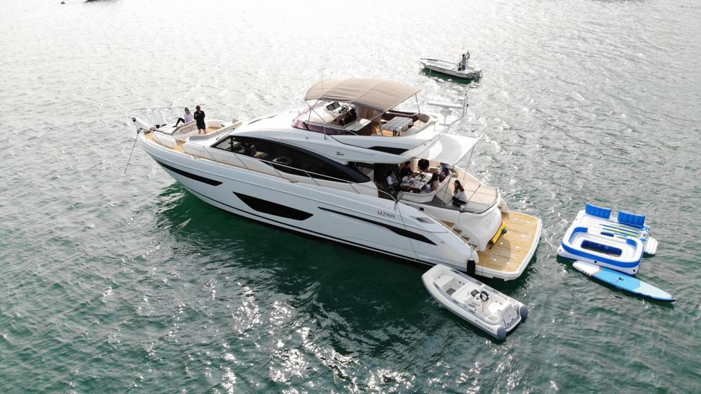 2018 Princess S65 Sports Cruiser for sale - YachtWorld