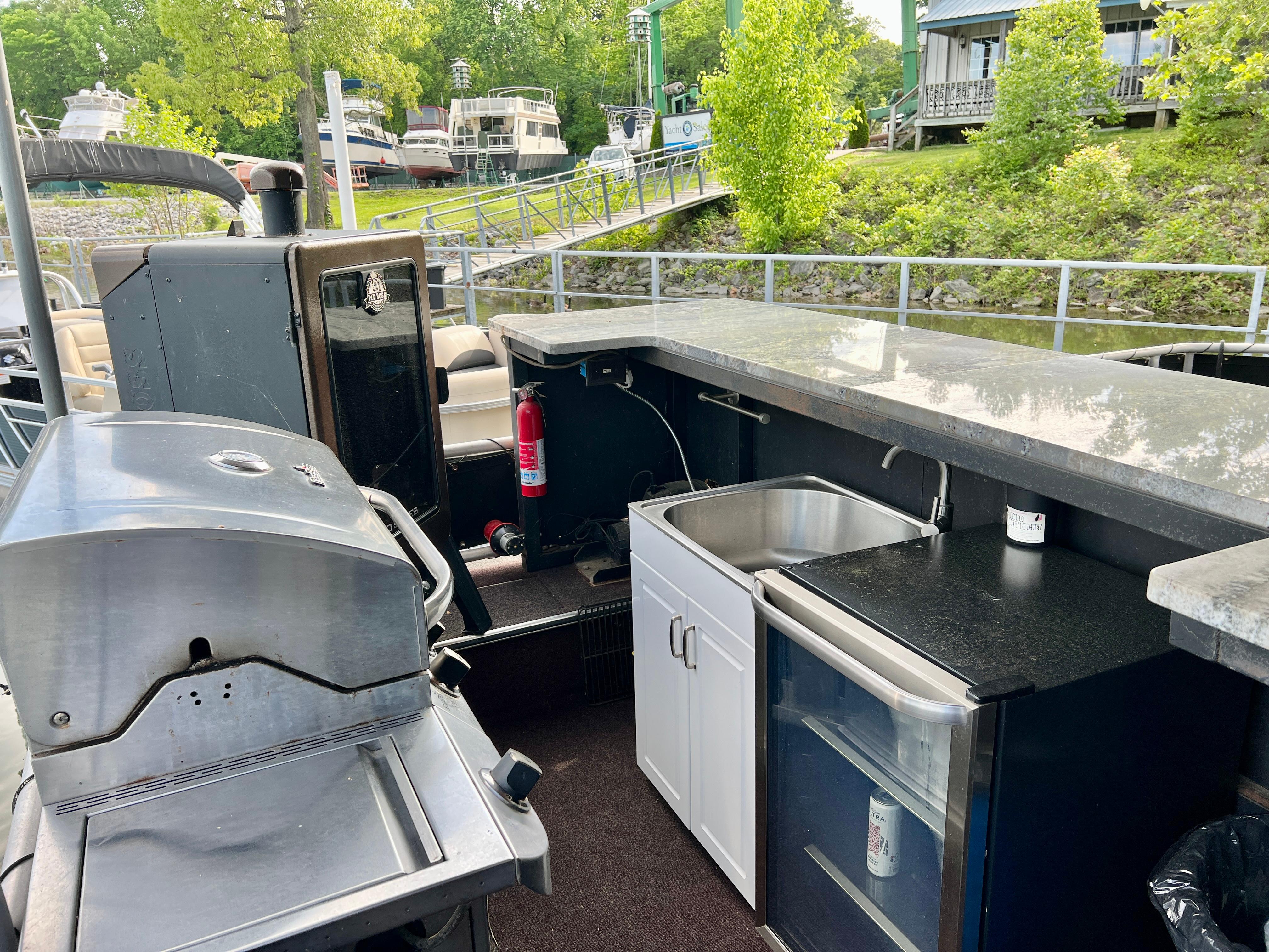 1998 Husbåd Stardust Cruisers til salg- YachtWorld