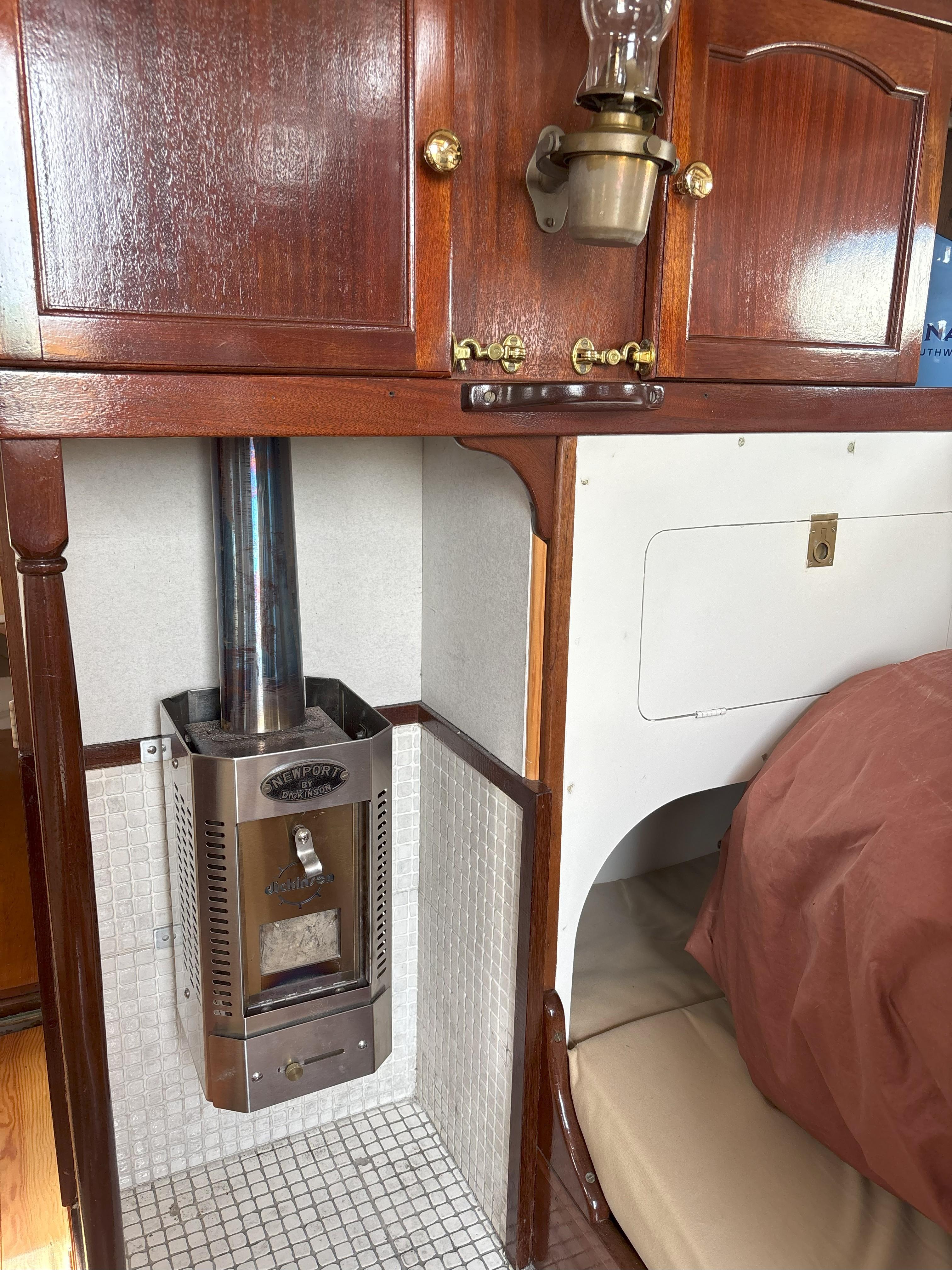 Maurice Griffiths Lone Gull II | 9m | 1968 - Suffolk | Boats and Outboards