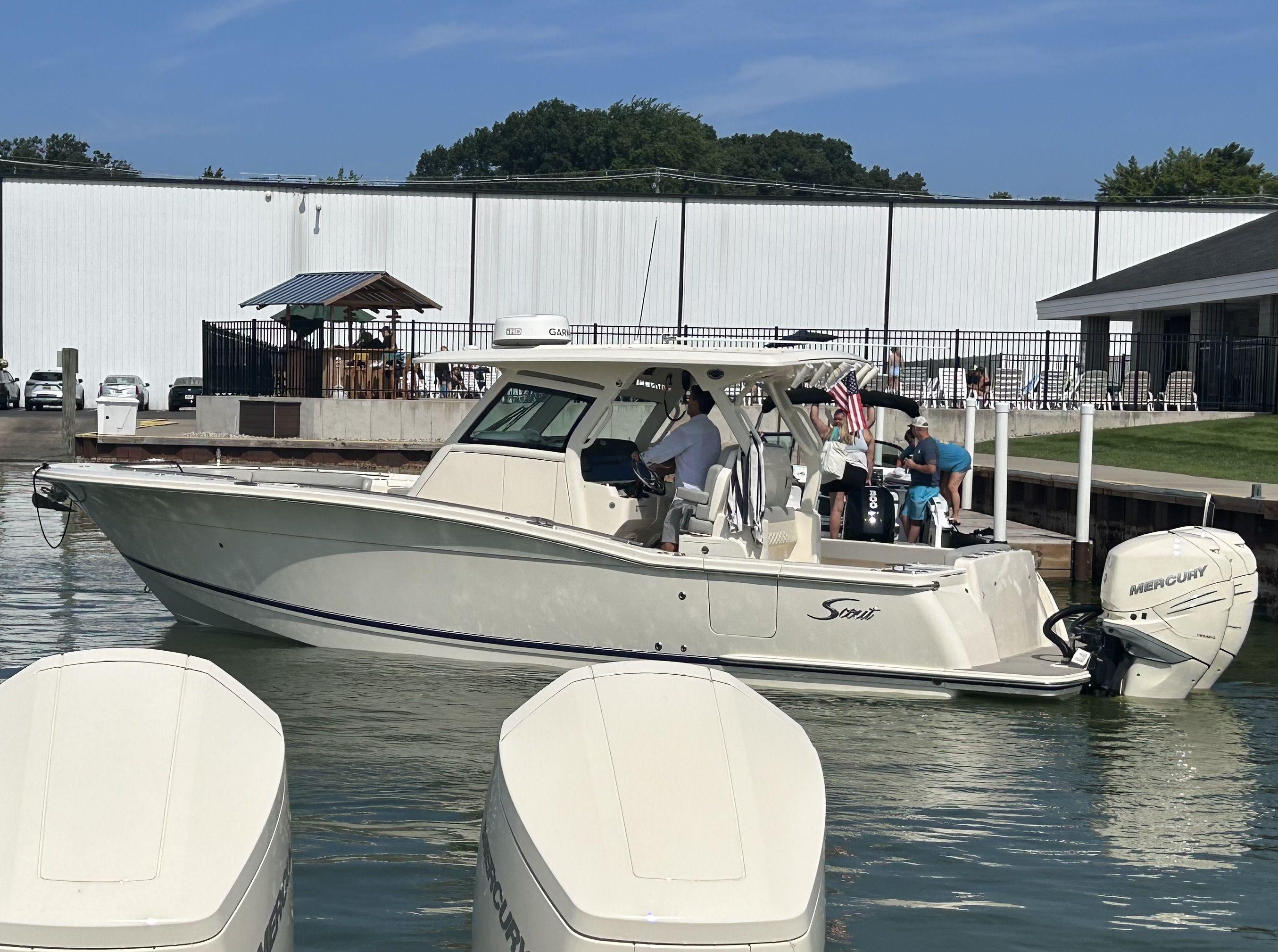 2021 Scout 330 LXF Freshwater Fishing for sale - YachtWorld