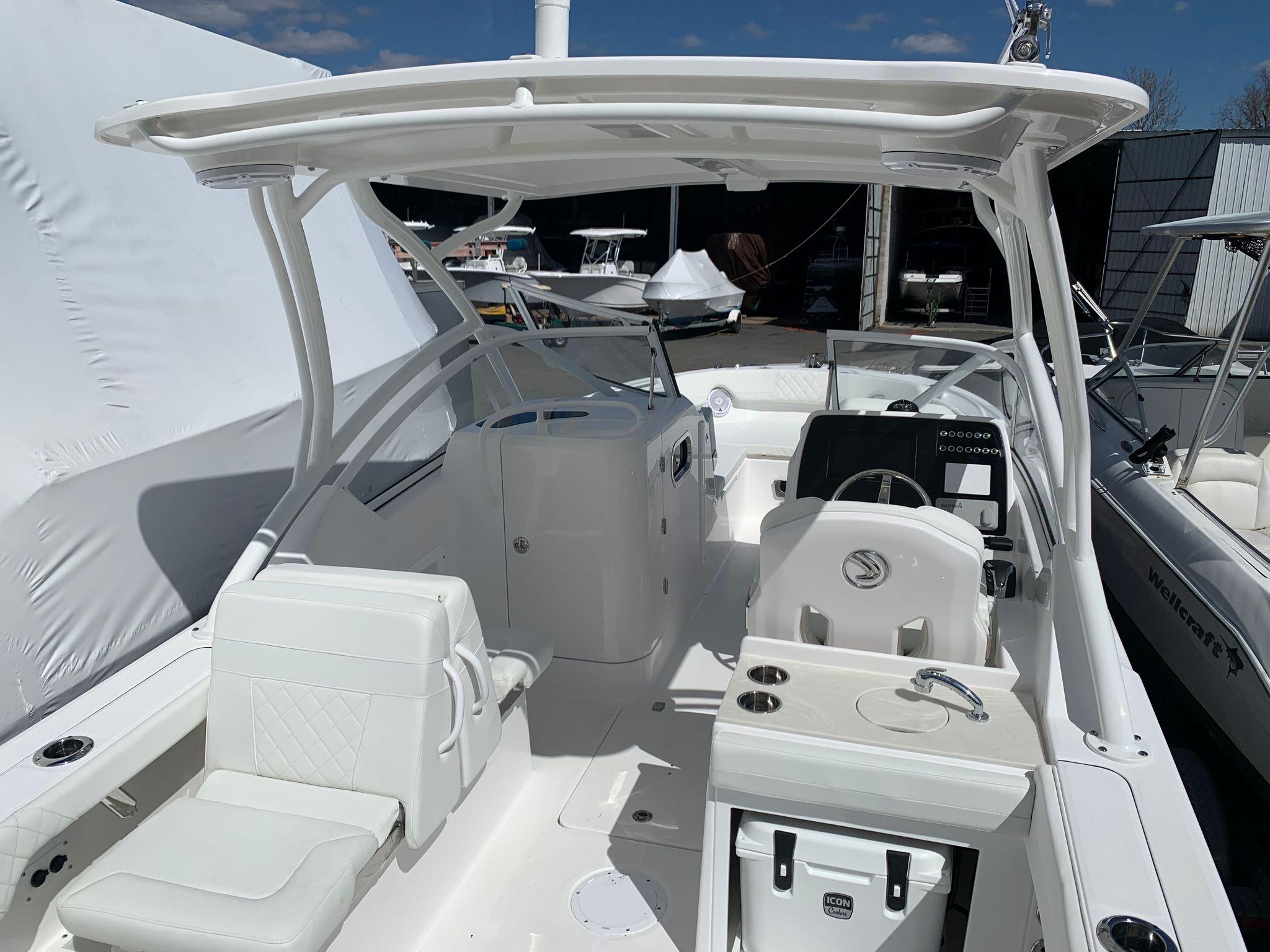 2023 Edgewater 248CX Crossover Bowrider for sale - YachtWorld