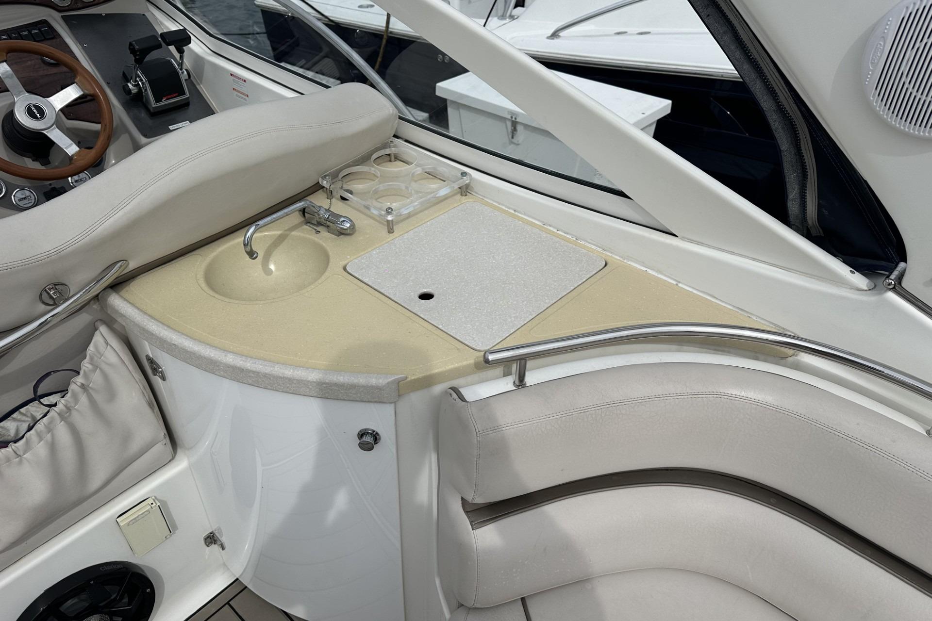 2002 Doral 330se Cruiser for sale - YachtWorld