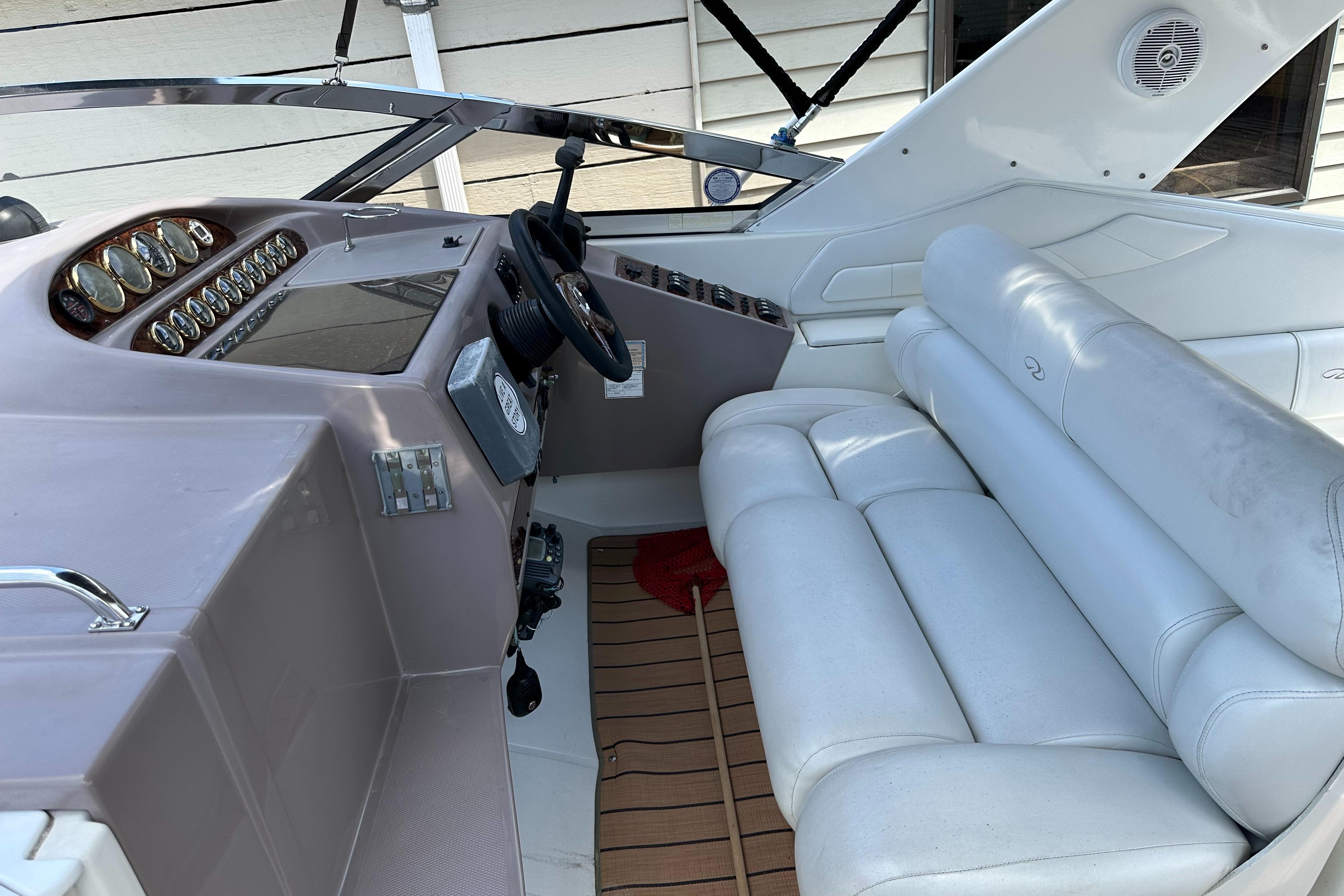 2003 Regal 3260 Commodore Express Cruiser for sale - YachtWorld