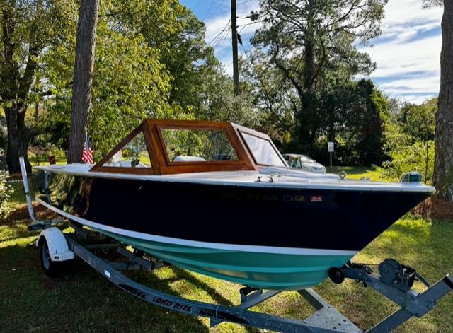 1964 Bertram Moppie 20 Runabout boten te koop- YachtWorld