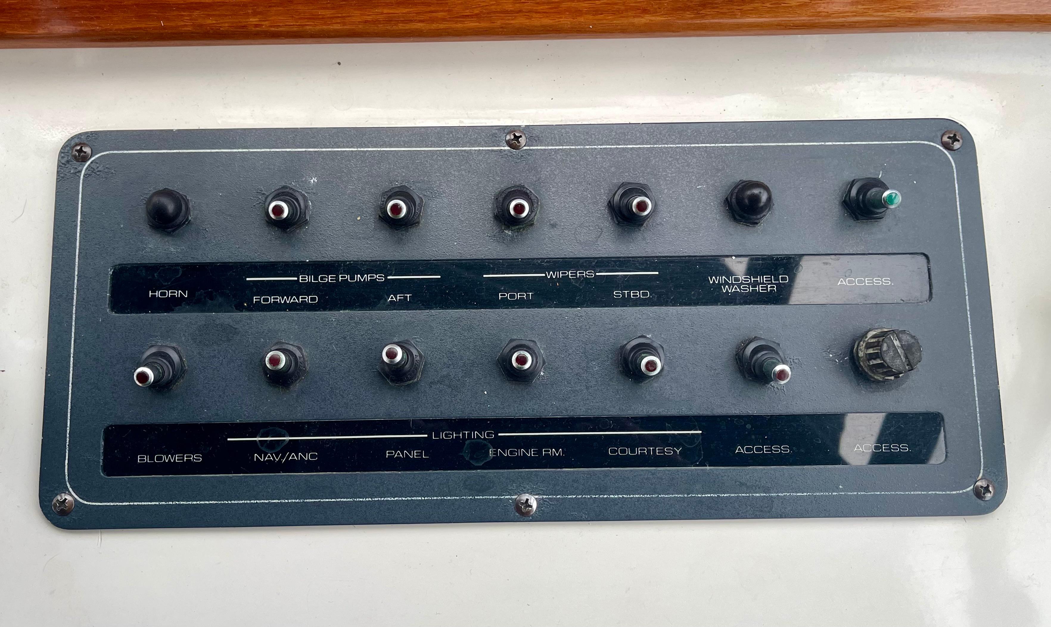 1996 Pursuit 3100 Express Express Cruiser for sale - YachtWorld