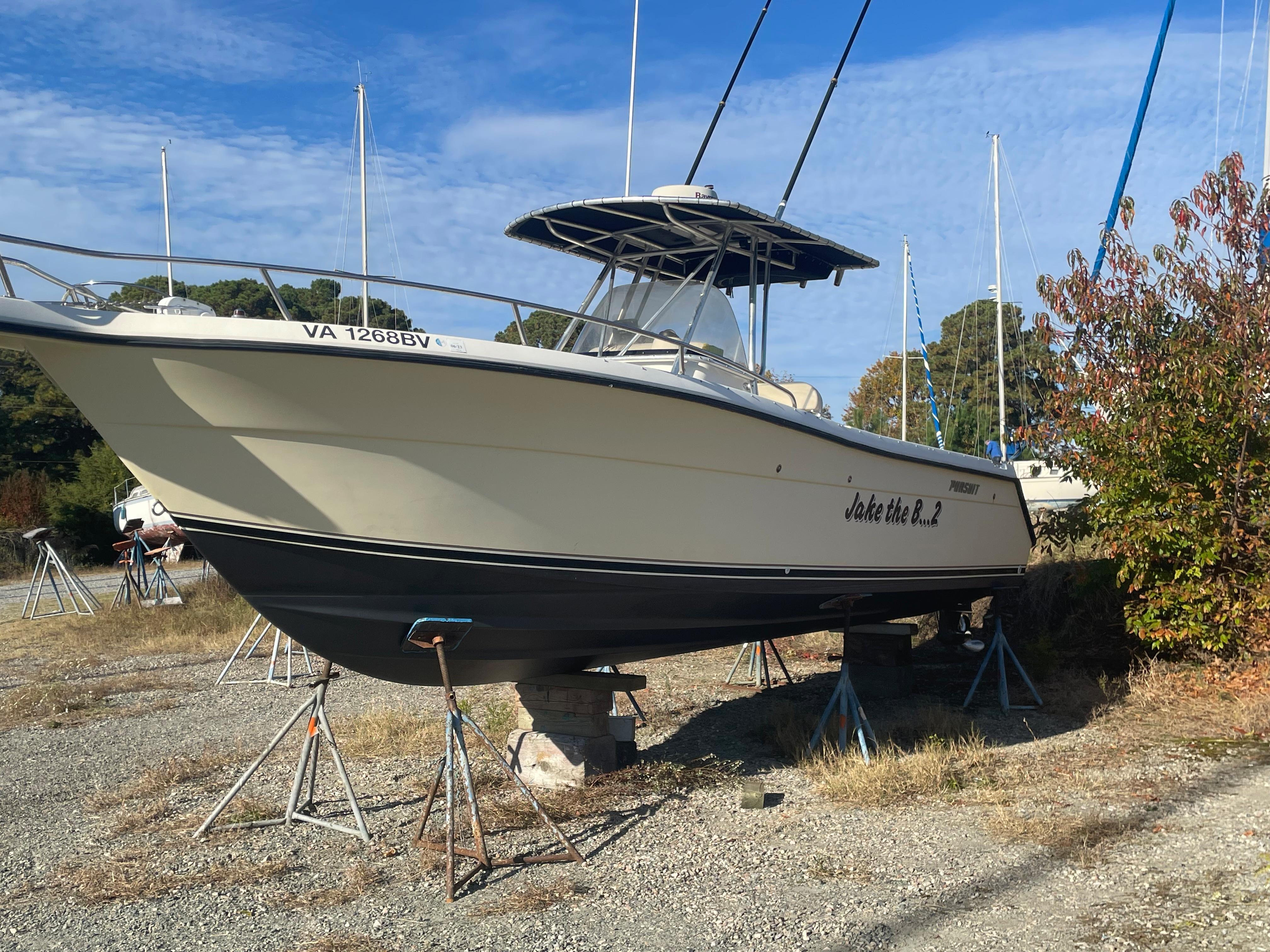 2004 Pursuit 2670 Cuddy Console Centre Console for sale - YachtWorld