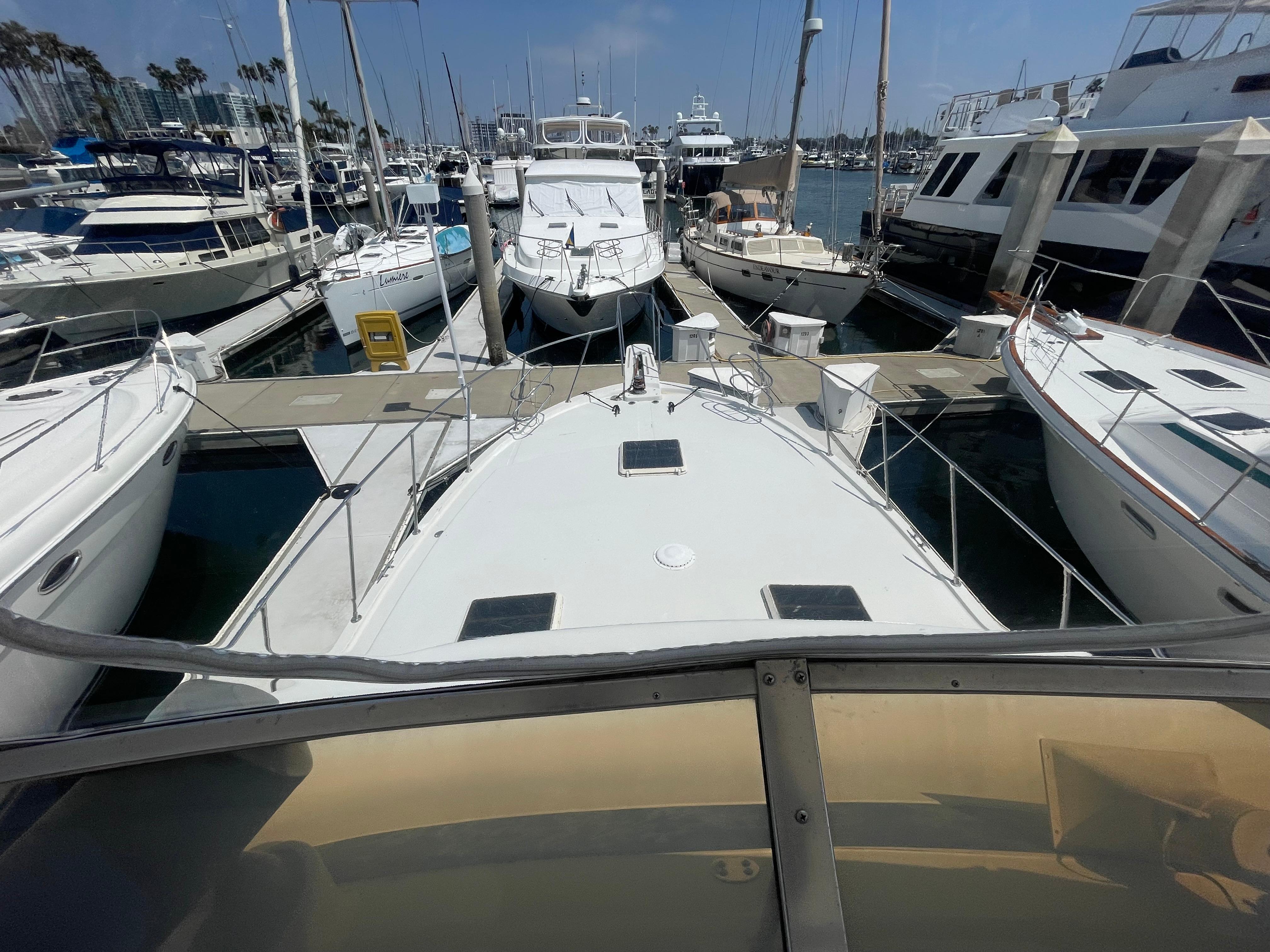 1983 Uniflite 42 Aft Cabin Aft Cabin for sale - YachtWorld