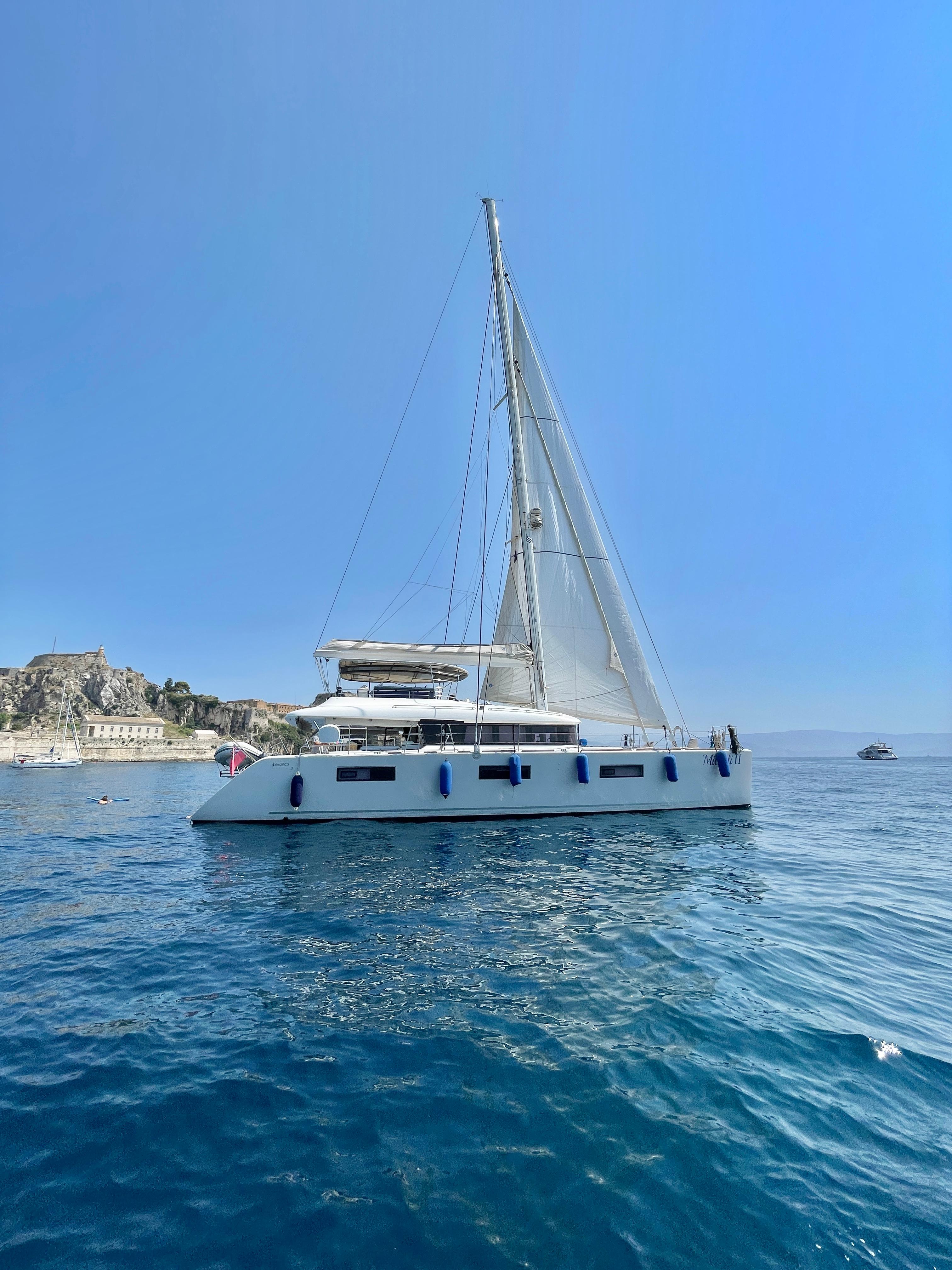 2018 Lagoon 620 Catamaran for sale - YachtWorld