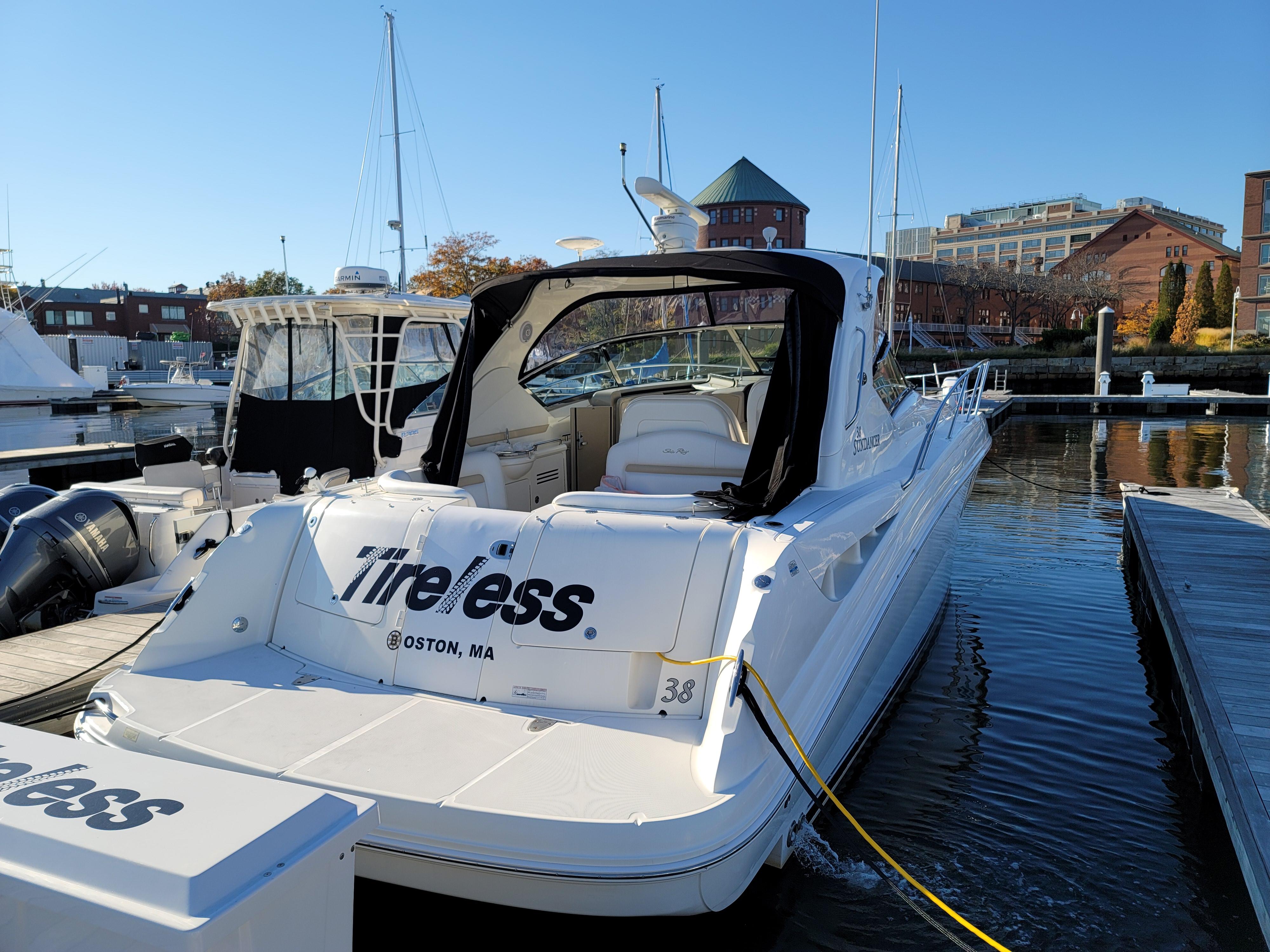 2008 Sea Ray 38 Sundancer Motor Yacht for sale - YachtWorld