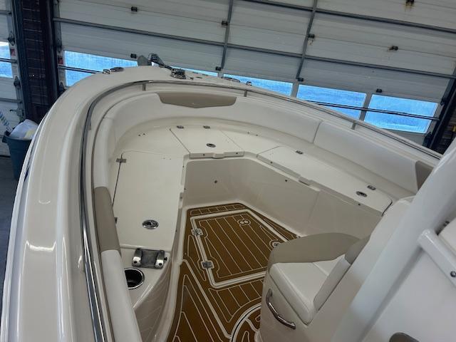 2021 Robalo R242 Center Console Centre Console for sale - YachtWorld