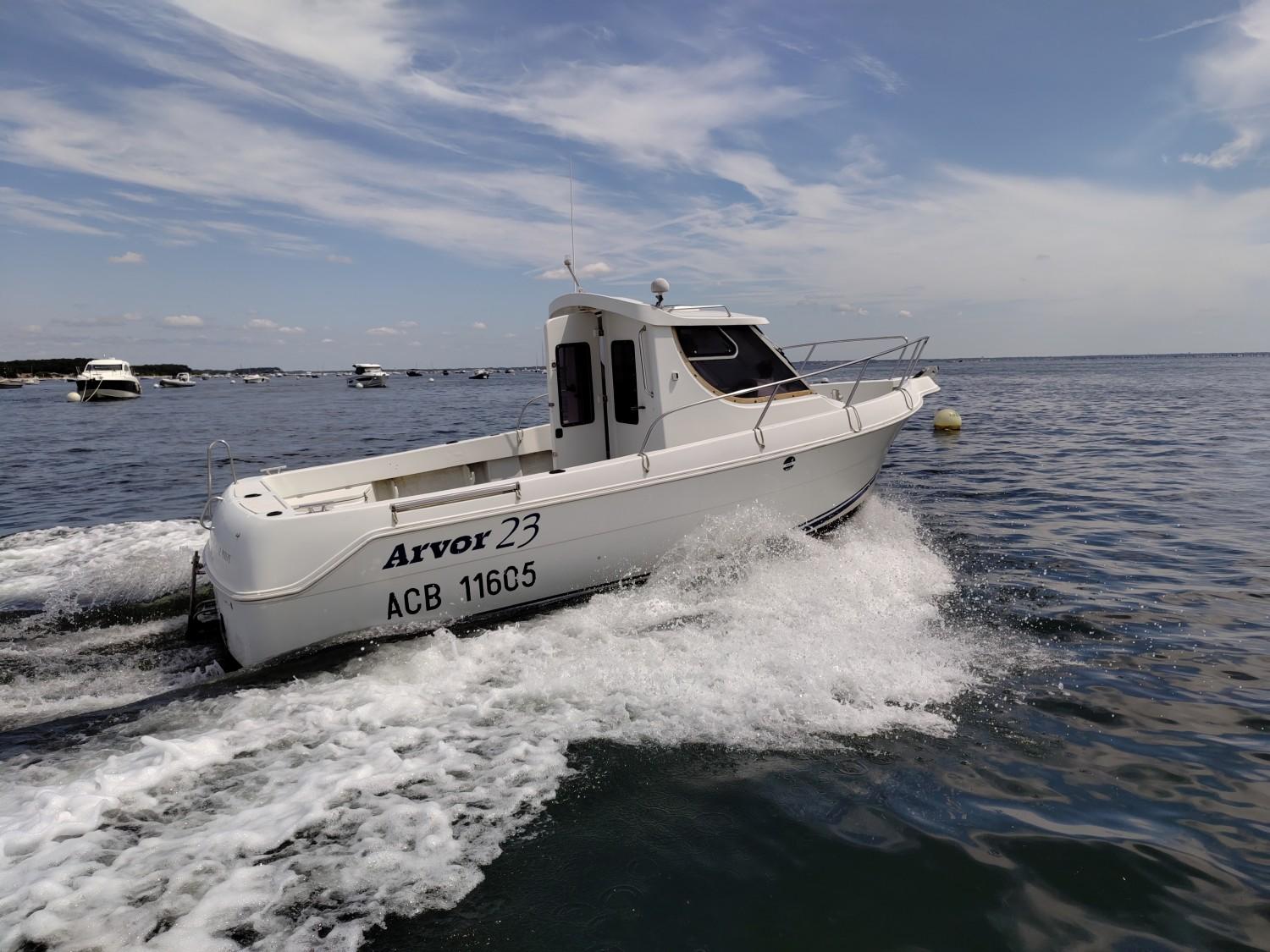 Arvor 23 7m 1999, Łodzie typu Pilothouse- Gironde ( 33 )| Lodzie24