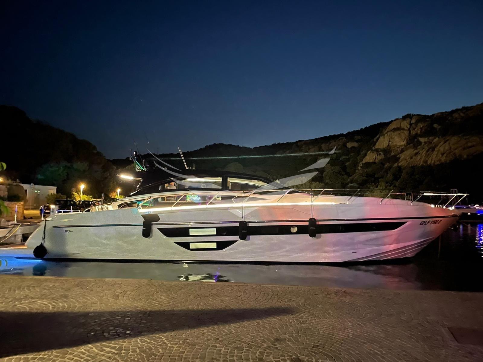 Used 2020 Rizzardi INsix | TopBoats
