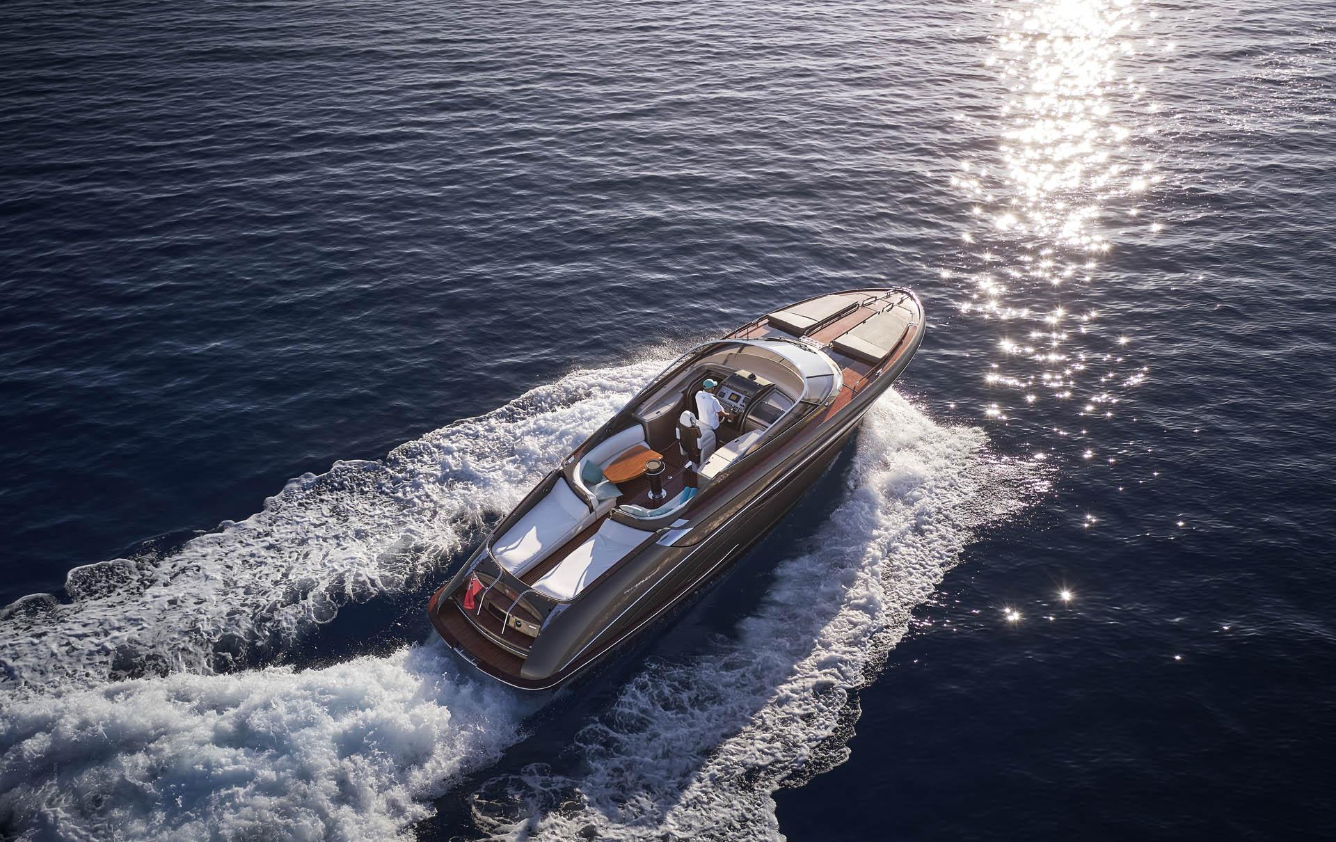 Tweedehands 2014 Riva RivaRama 44 | YachtFocus