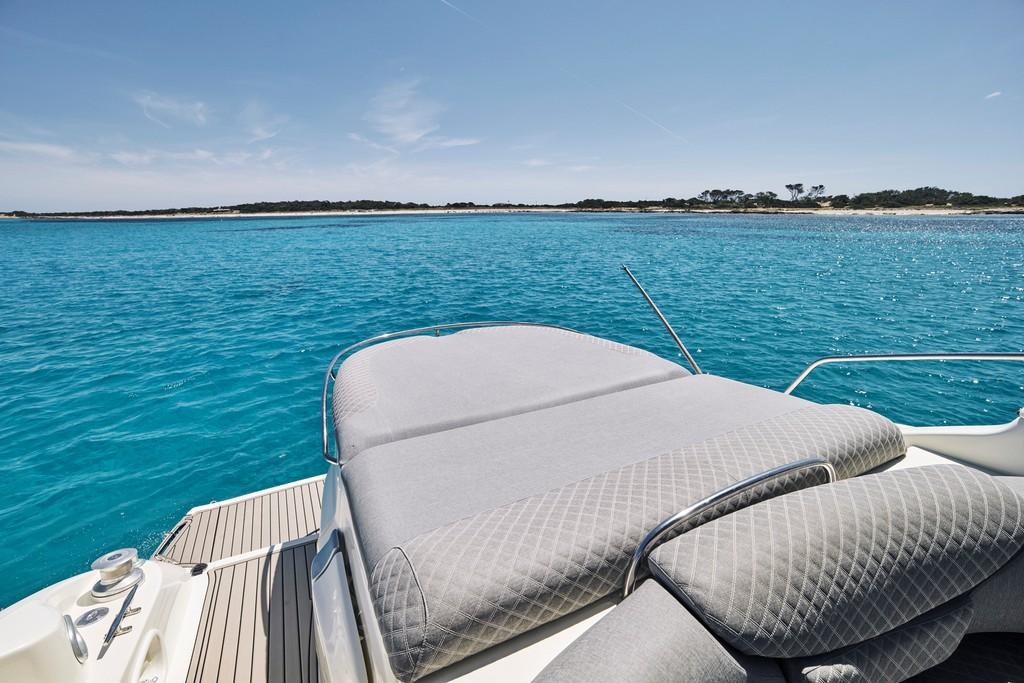 2005 Cranchi Mediterranee 47 Motor Yachts for sale - YachtWorld