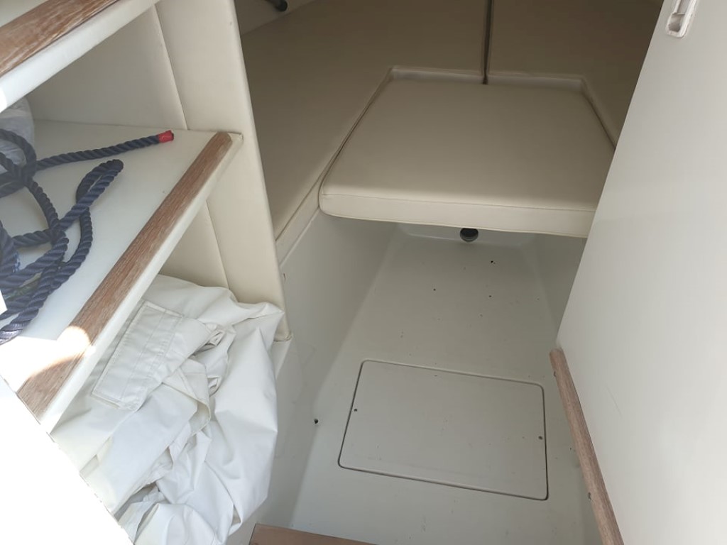 1981 Bertram Baron Caravan Motor Yachts for sale - YachtWorld