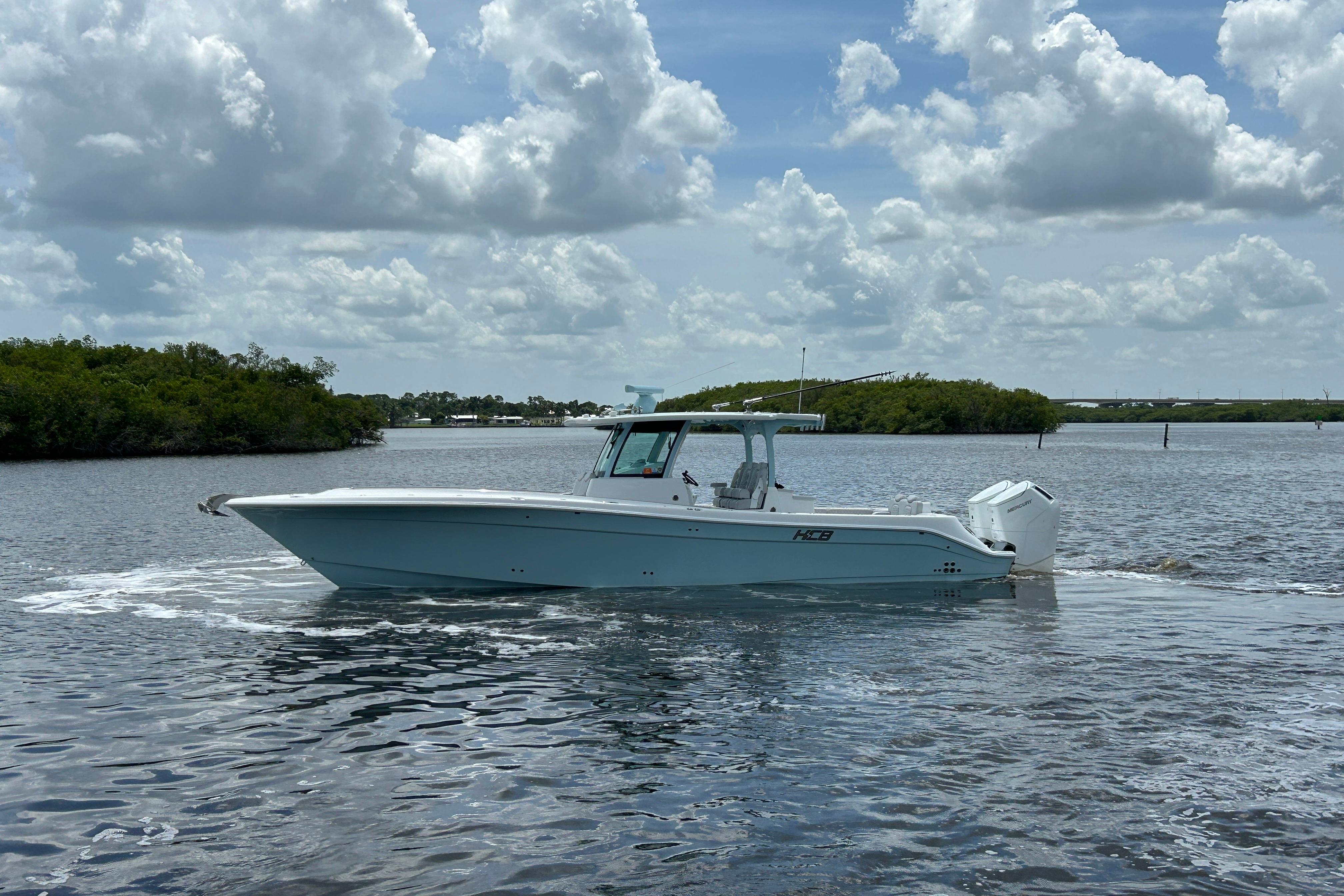 2023 HCB 39 Speciale Center Console for sale - YachtWorld