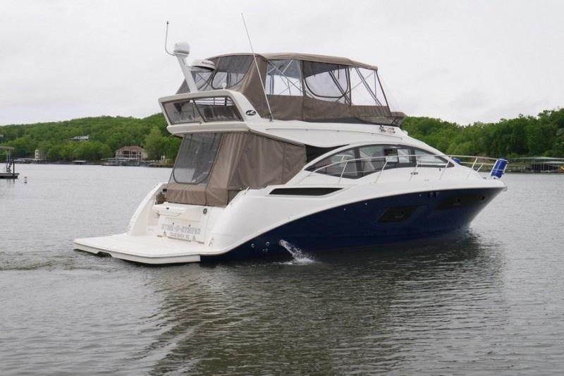 2017 Sea Ray Fly 400 Flybridge for sale - YachtWorld
