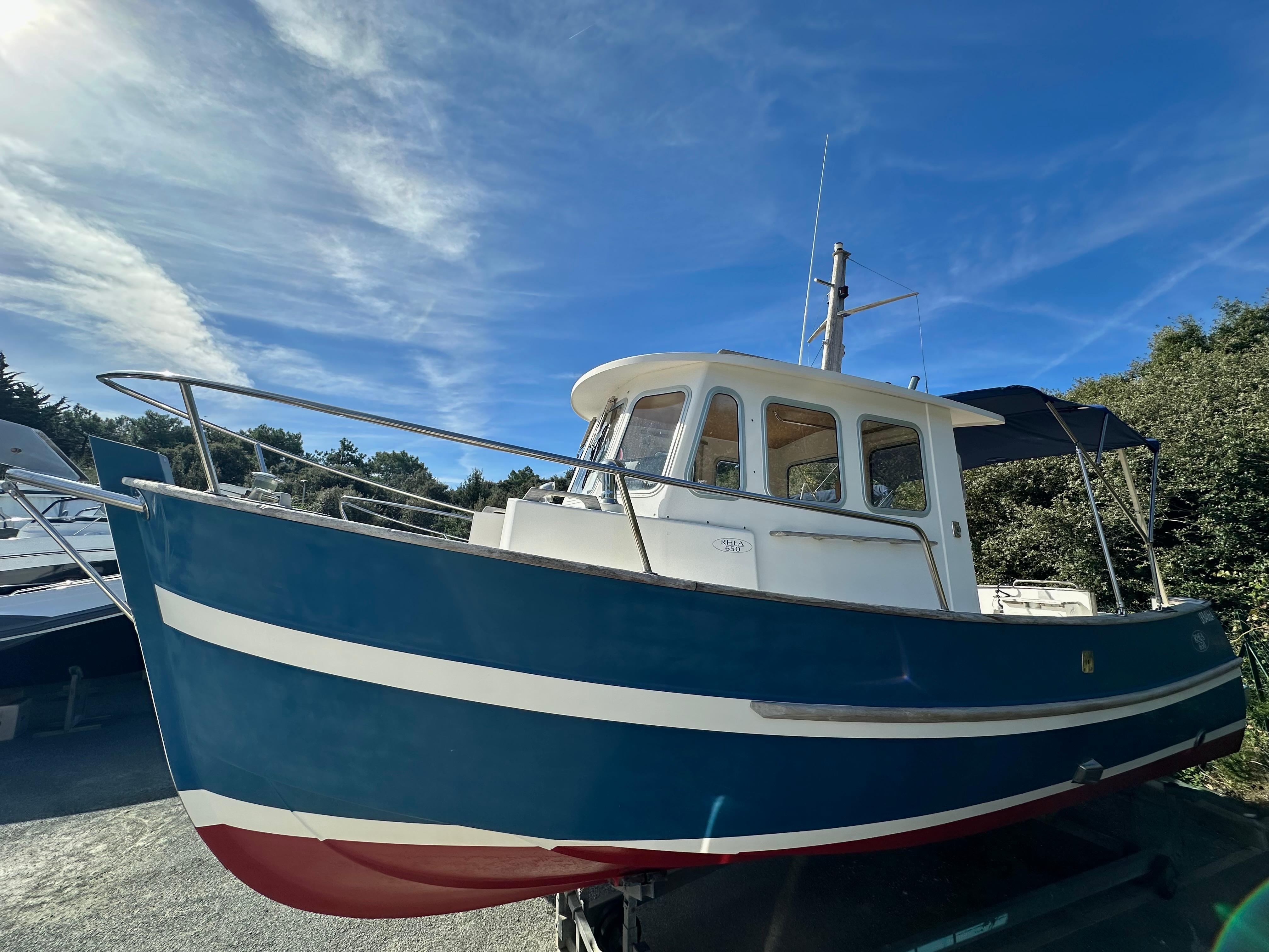 Used Rhea Rhea 650 Timonier in 17 - Charente-Maritime - iNautia