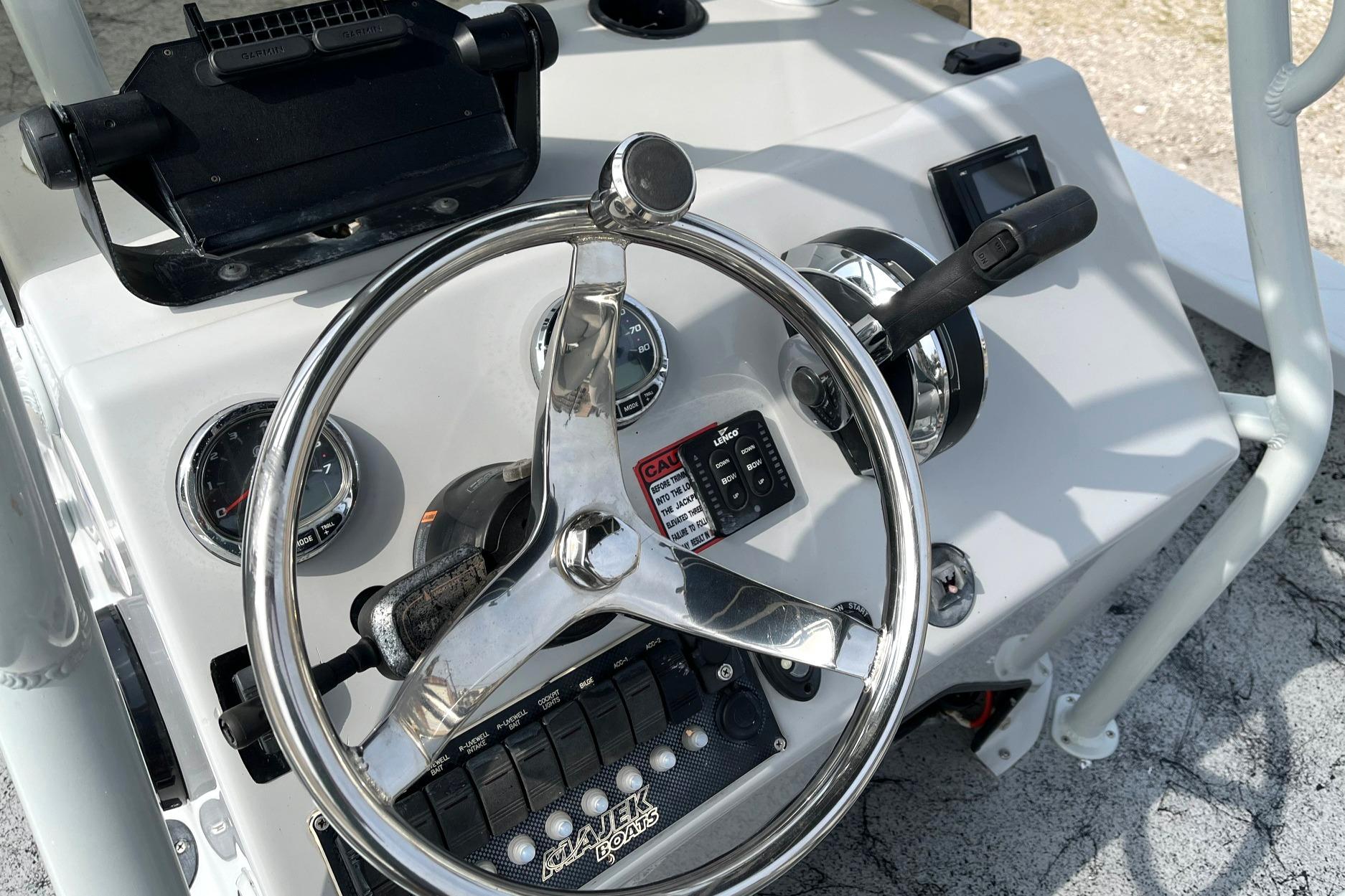 2018 Majek 25 Extreme Bay for sale - YachtWorld