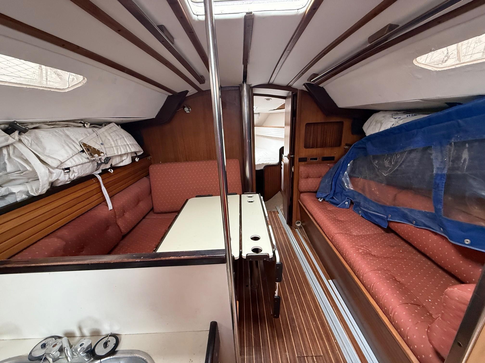 1981 Jeanneau Sun Fizz 40 Cruiser for sale - YachtWorld