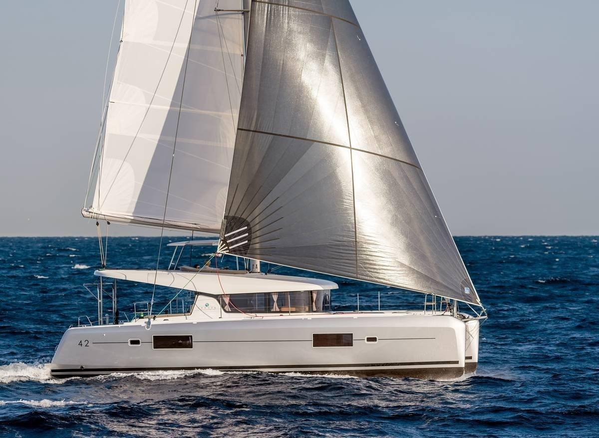 Ocasión 2025 Lagoon 42 - Siracusa | TopBarcos.com