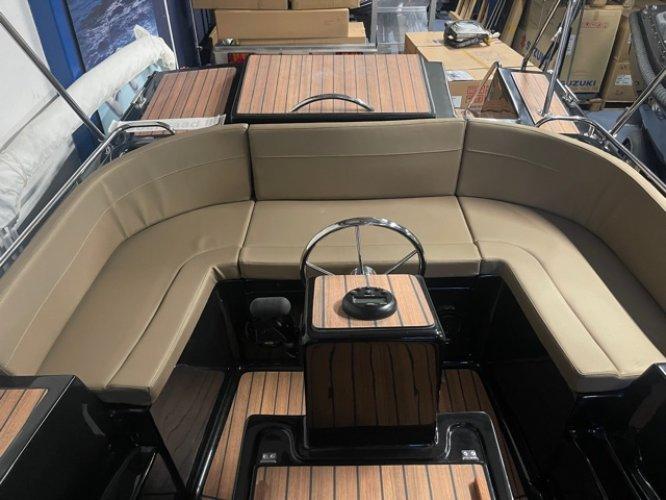 Gentle Julia 710 | 2022 | 7m | Boatshop24