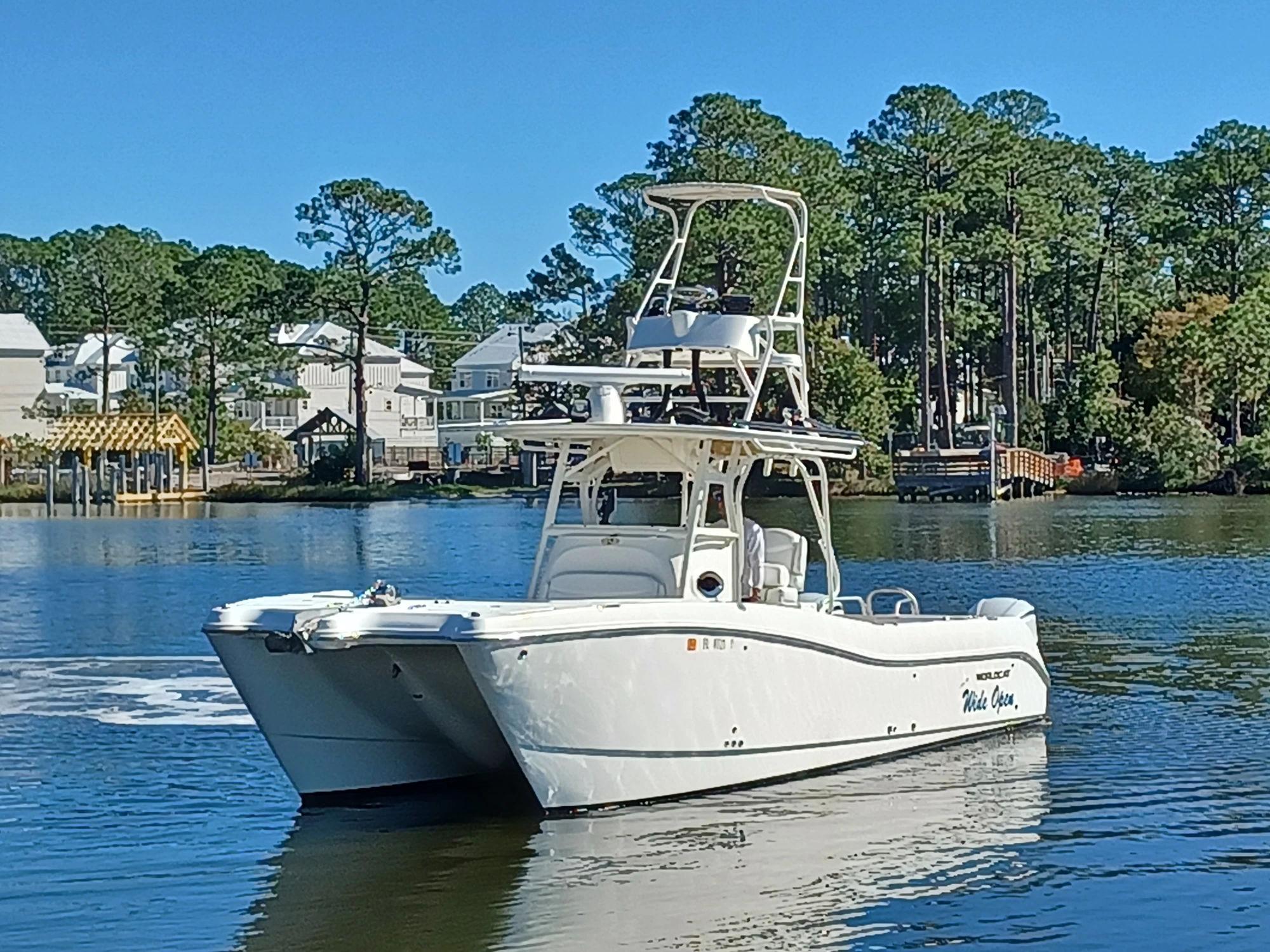 2014 World Cat 320 CC Center Console for sale - YachtWorld