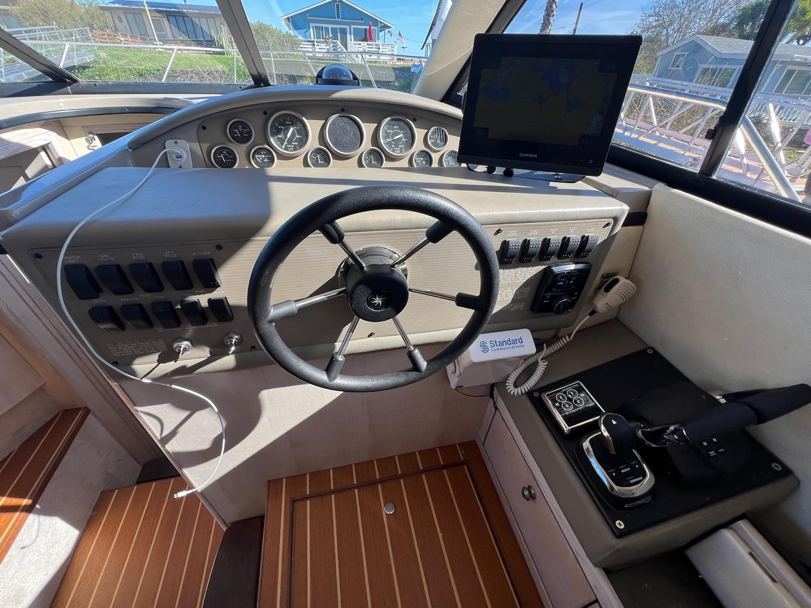 1995 Bayliner 3258 Avanti Flybridge for sale - YachtWorld