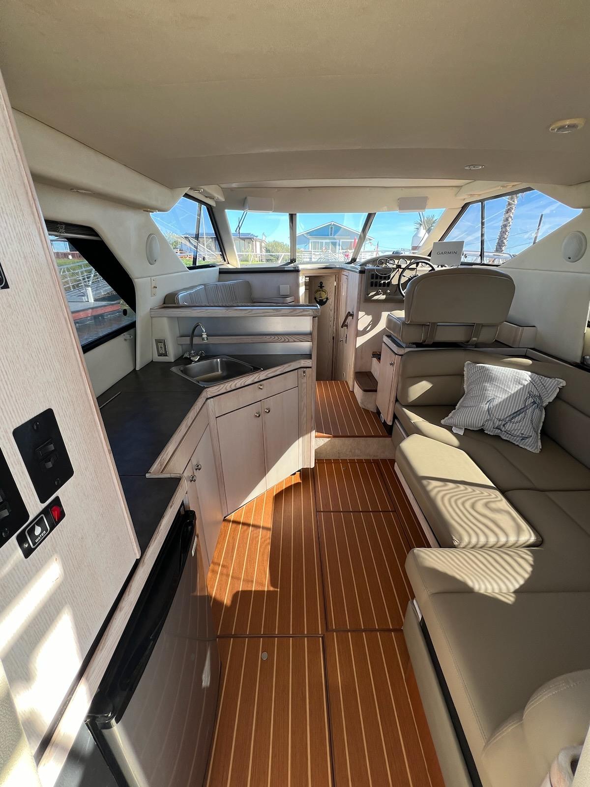 1995 Bayliner 3258 Avanti Flybridge for sale - YachtWorld