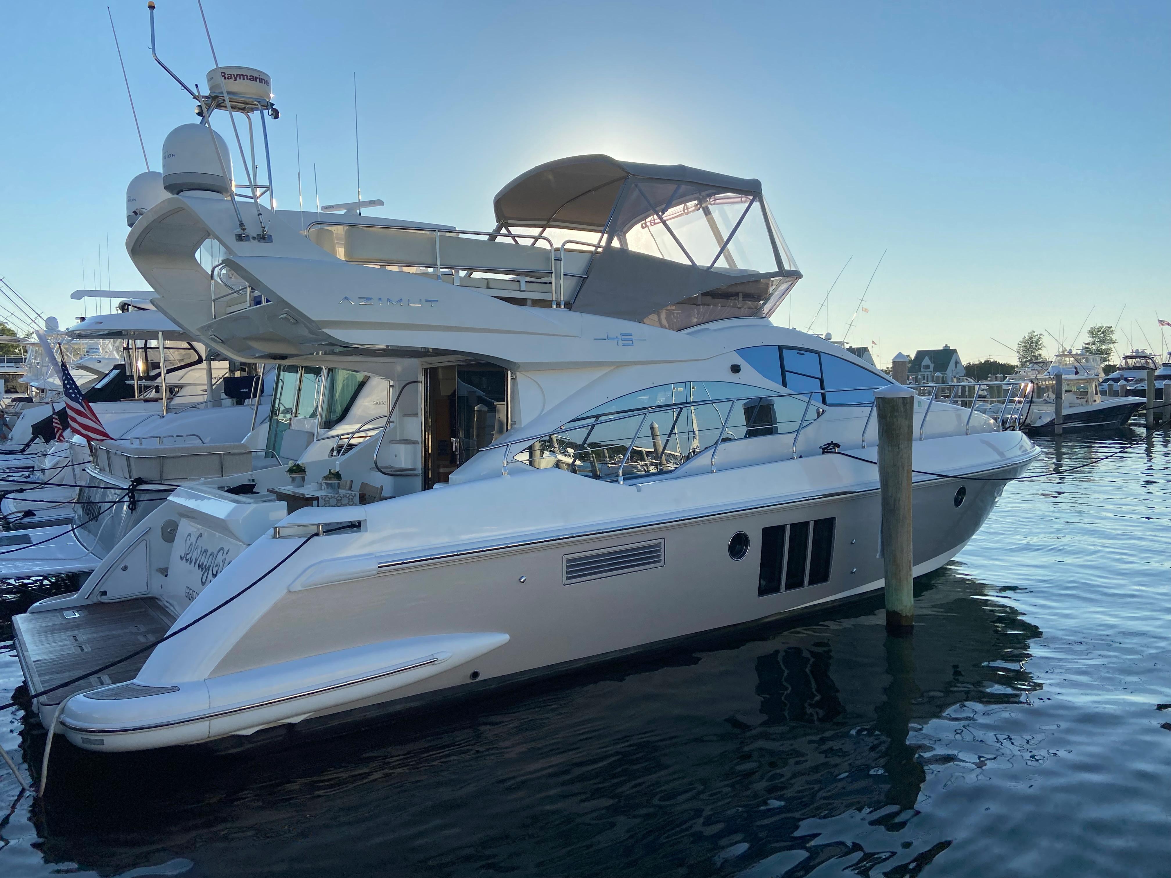 2013 Azimut 45 Flybridge Flybridge for sale - YachtWorld