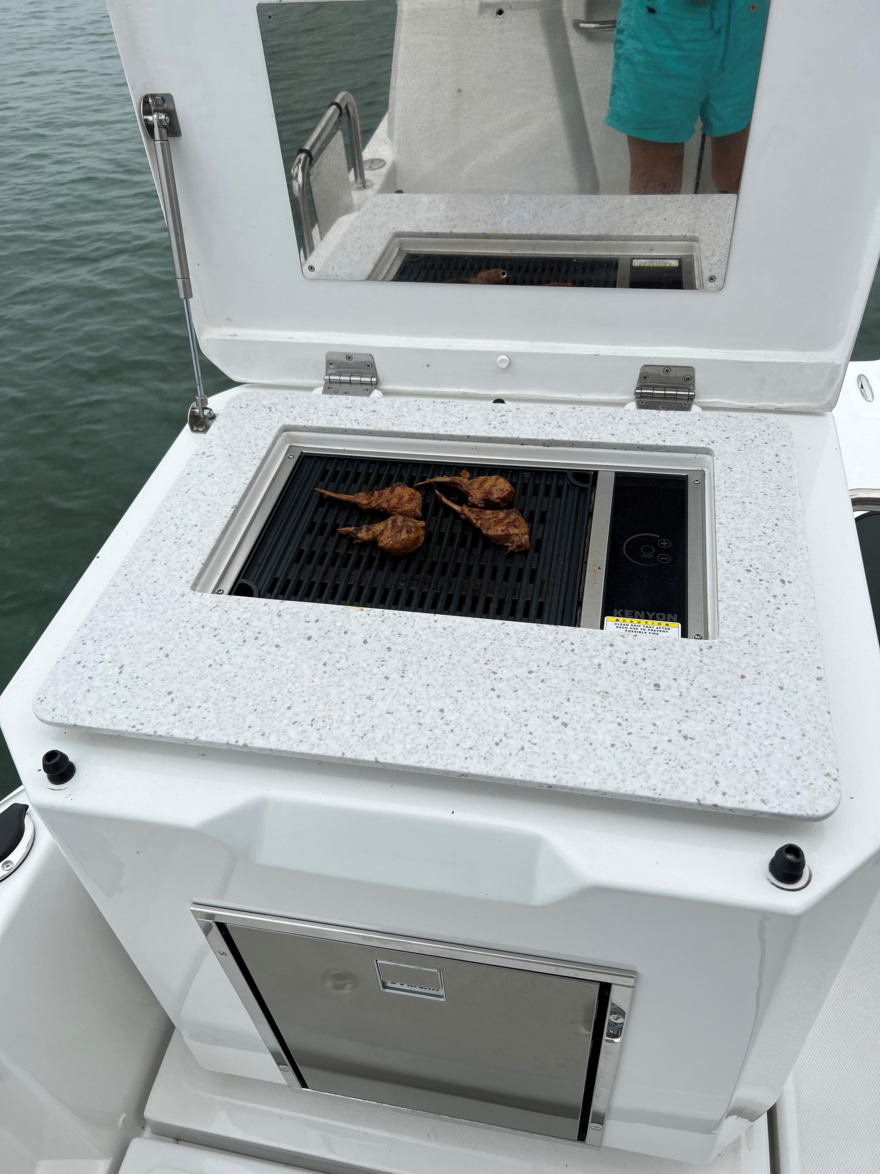 2021 Aquila 36 Sport Power Catamaran for sale - YachtWorld