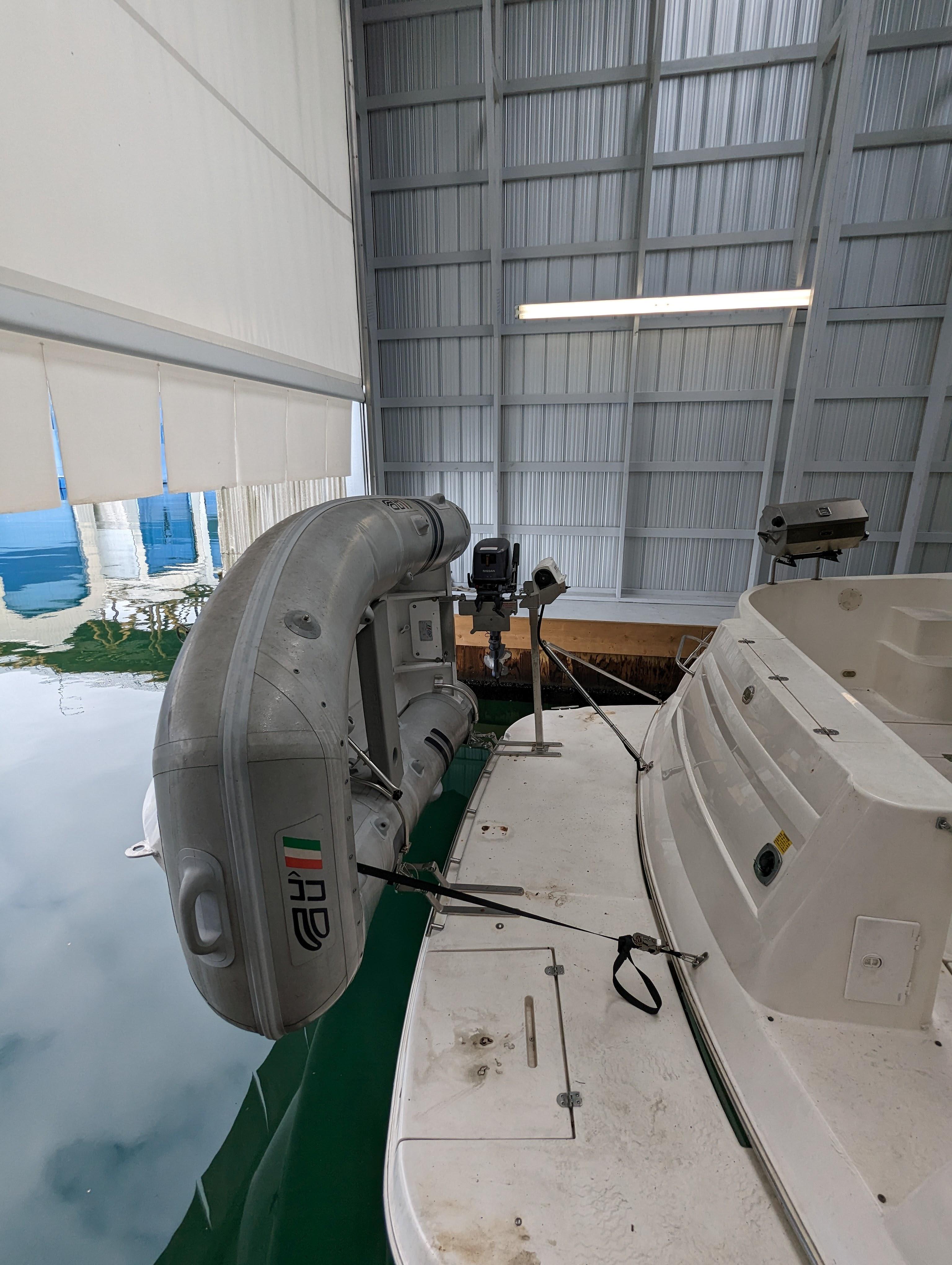 1999 Cruisers Yachts 3585 Flybridge Cruiser for sale - YachtWorld