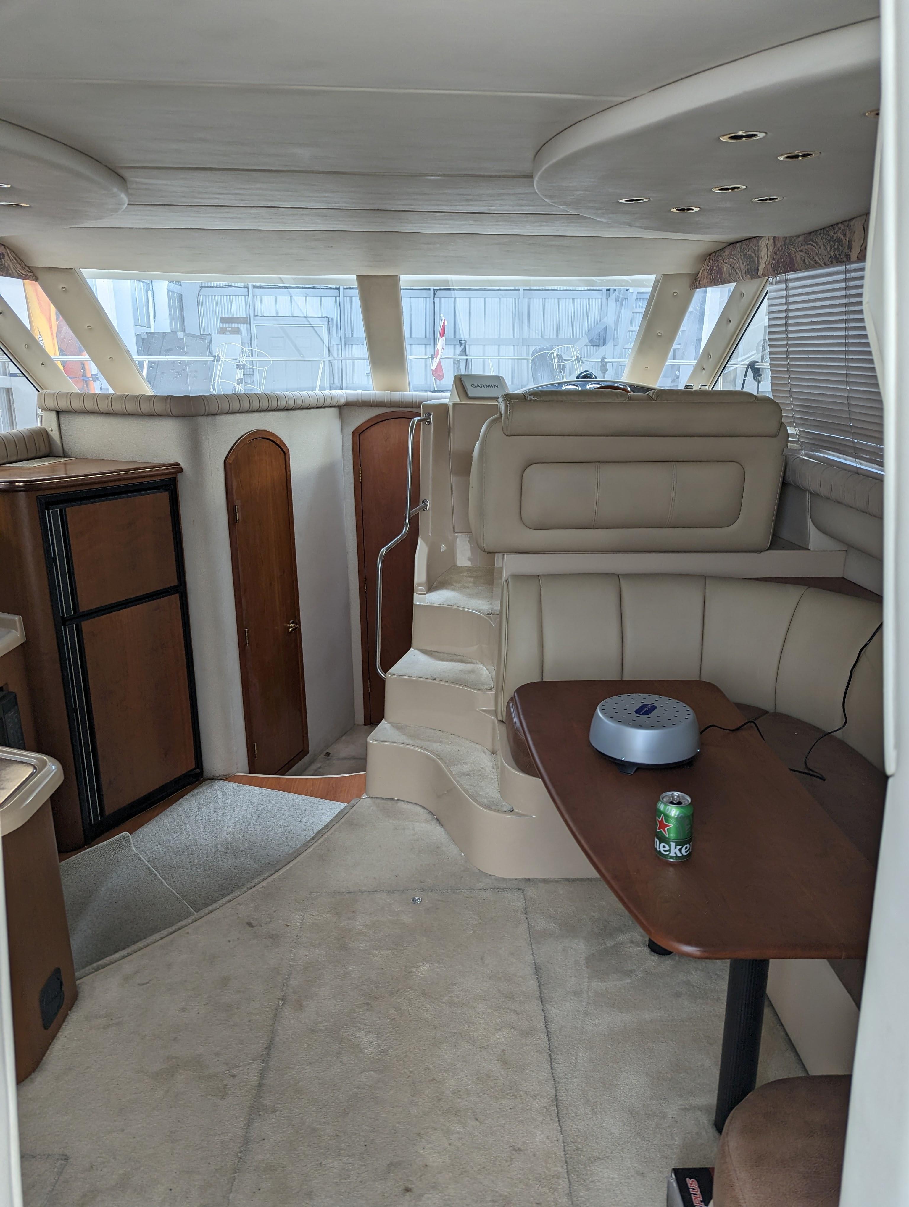 1999 Cruisers Yachts 3585 Flybridge Cruiser for sale - YachtWorld