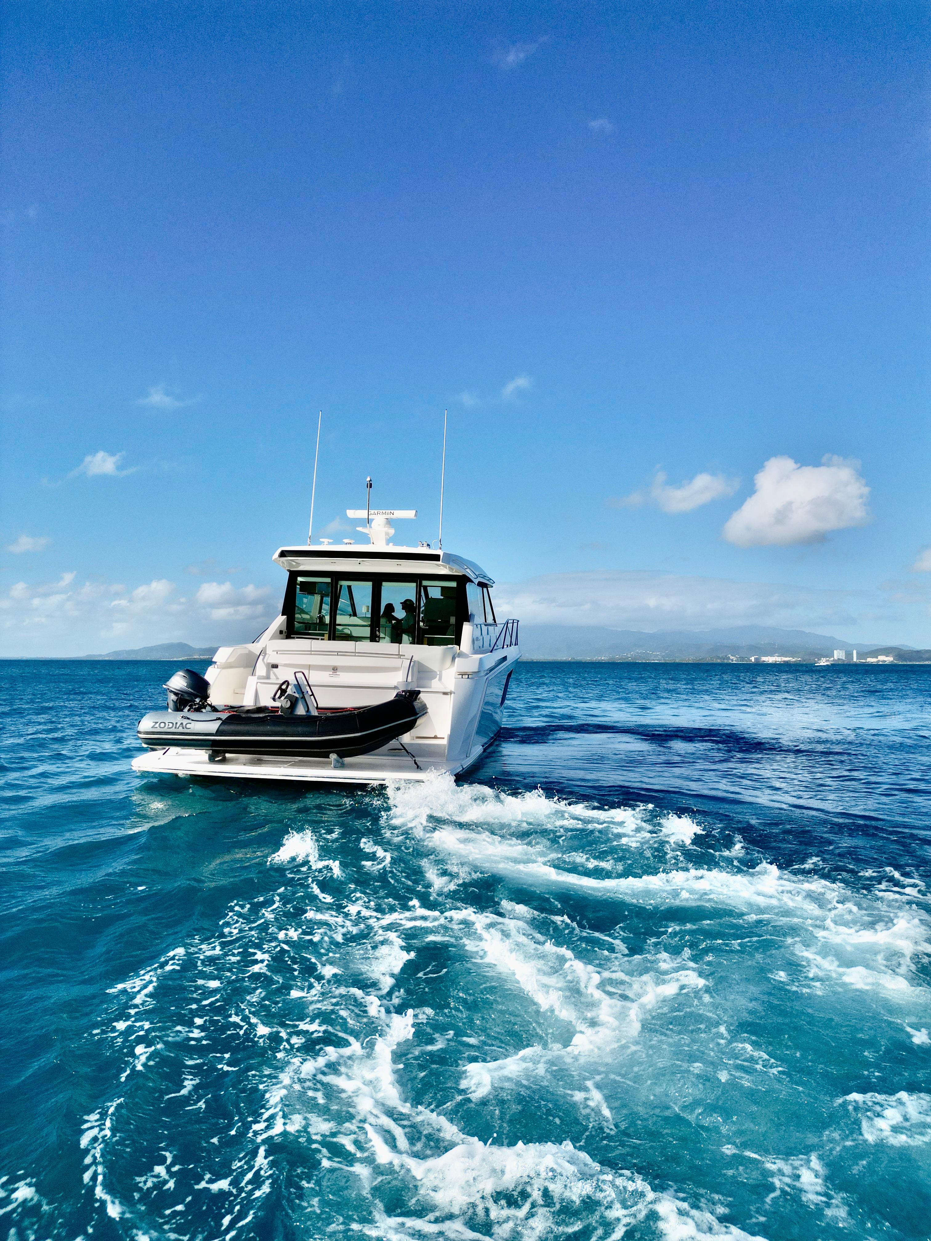 2023 Tiara Yachts C49 Coupe Motor Yachts for sale - YachtWorld