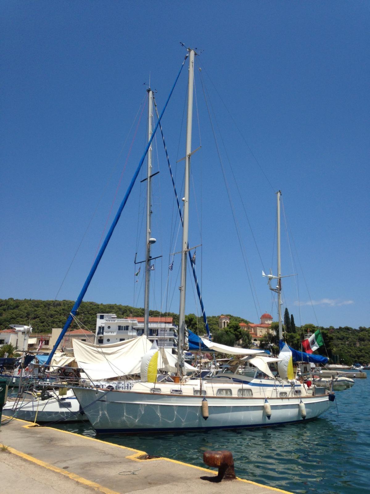 1976 Hallberg-Rassy 41 Ketch Centre Cockpit for sale - YachtWorld