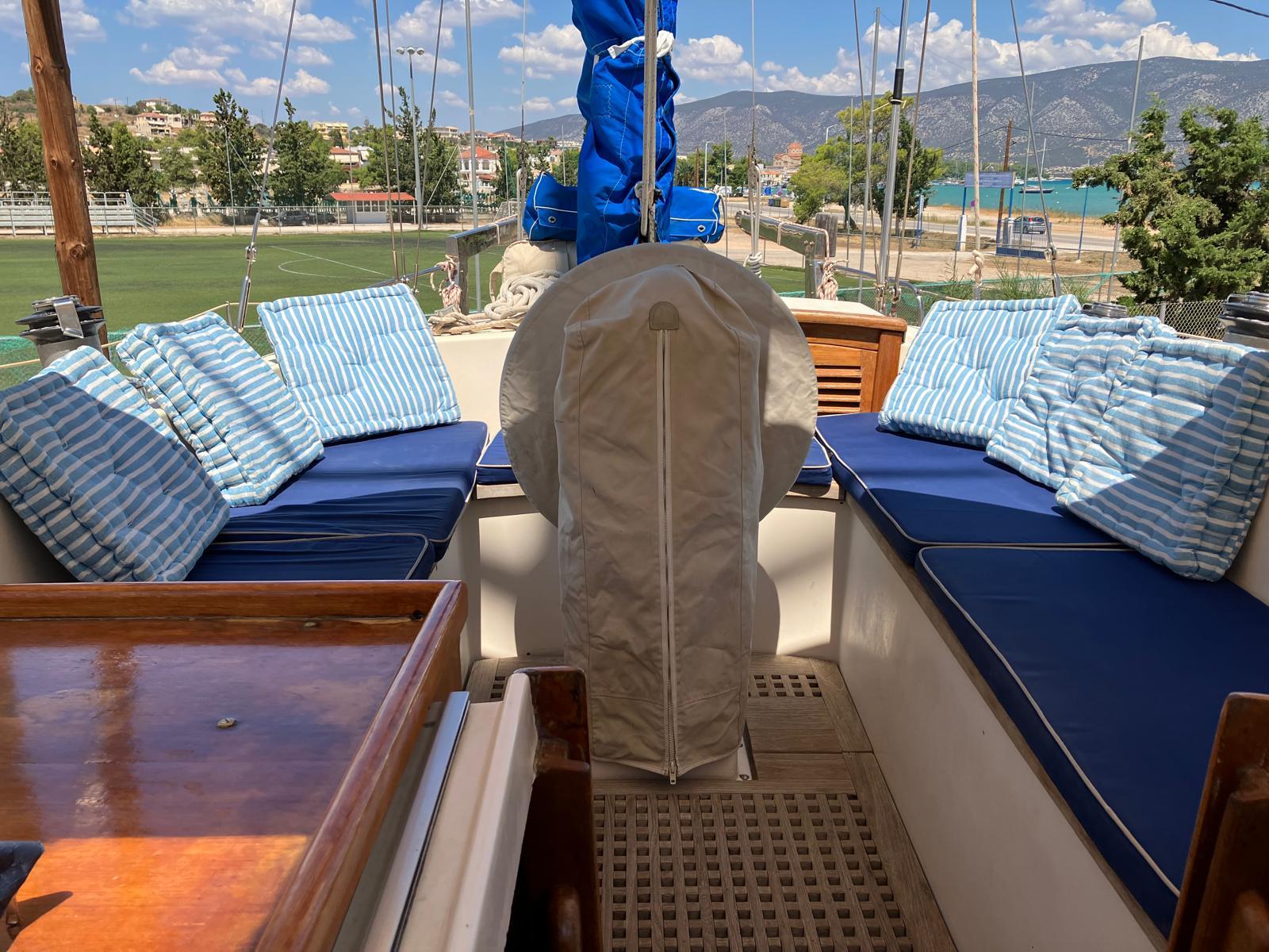 1976 Hallberg-Rassy 41 Ketch Centre Cockpit for sale - YachtWorld