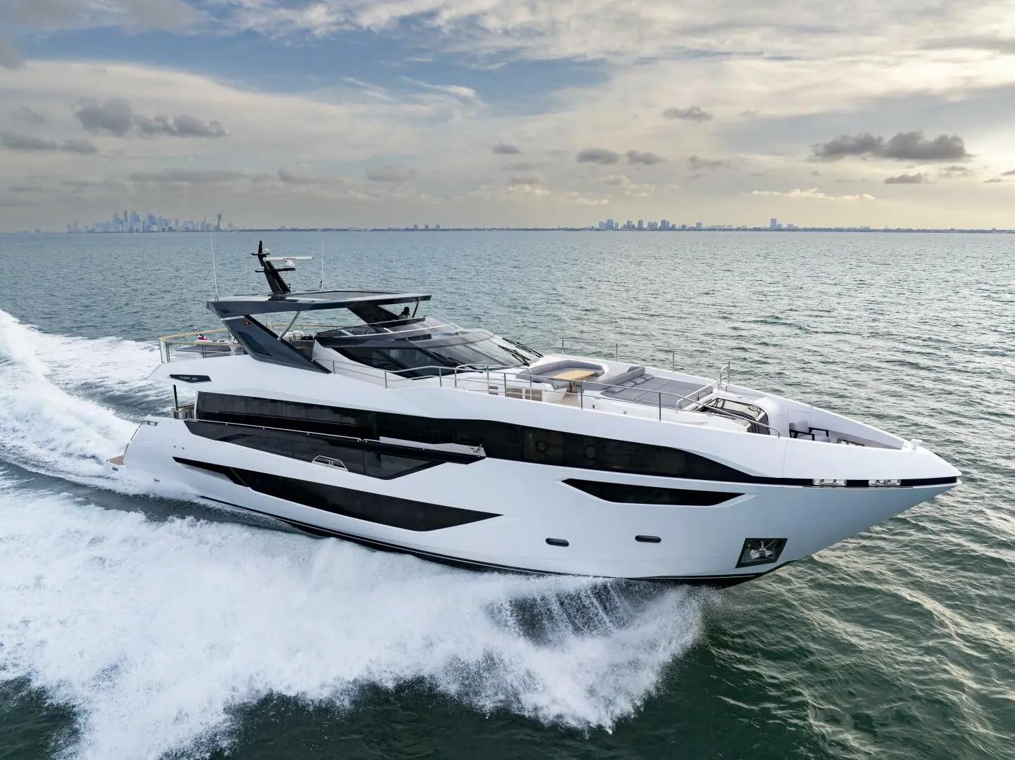 Used 2024 Sunseeker 100 Yacht - Florida | TopBoats