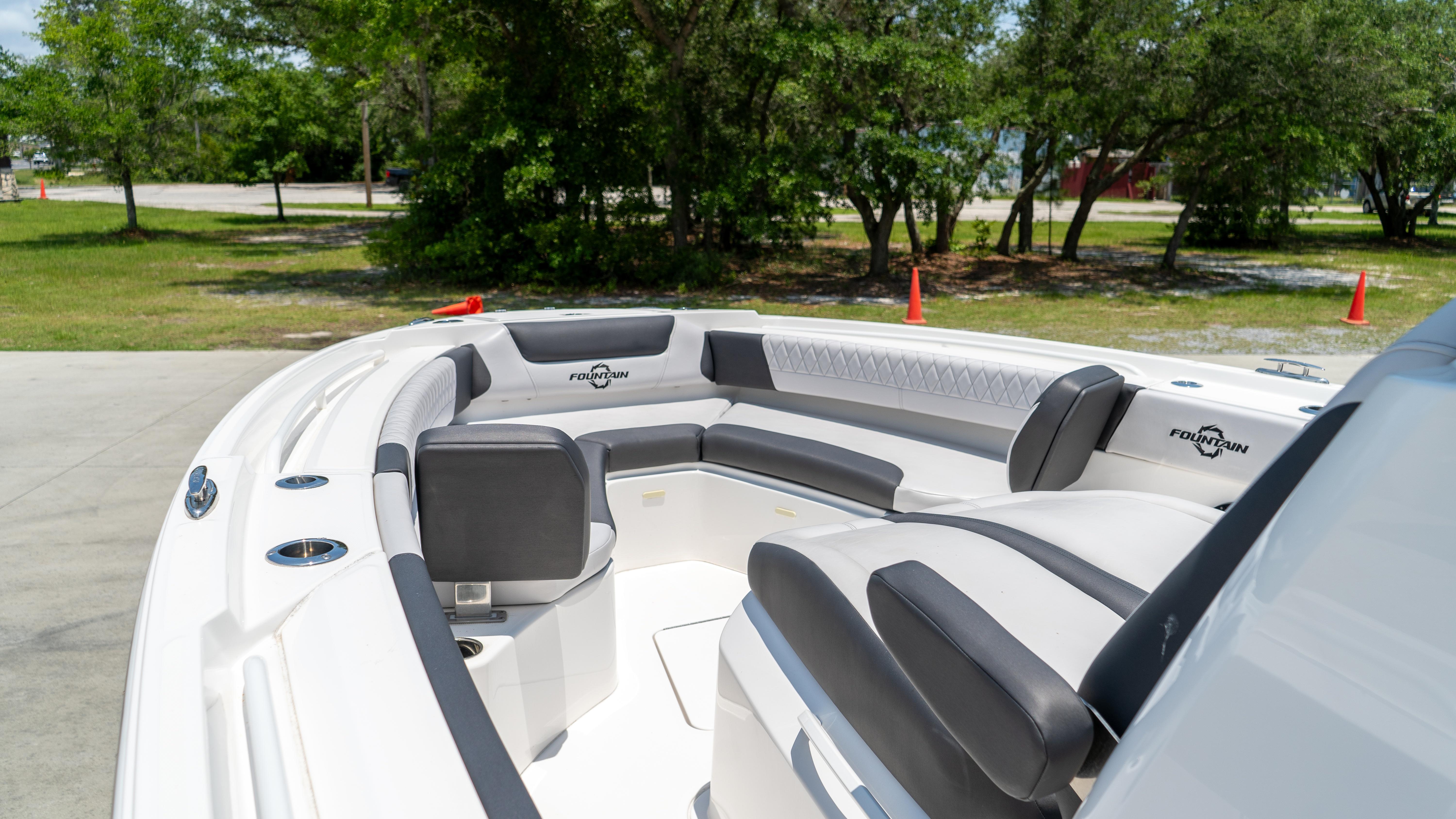 2023 Fountain 32 NX Centre Console for sale - YachtWorld