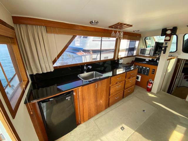 1973 Uniflite 42 Flybridge Flybridge for sale - YachtWorld