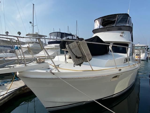 1973 Uniflite 42 Flybridge Flybridge for sale - YachtWorld