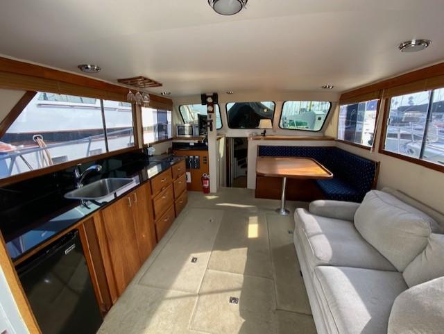 1973 Uniflite 42 Flybridge Flybridge for sale - YachtWorld