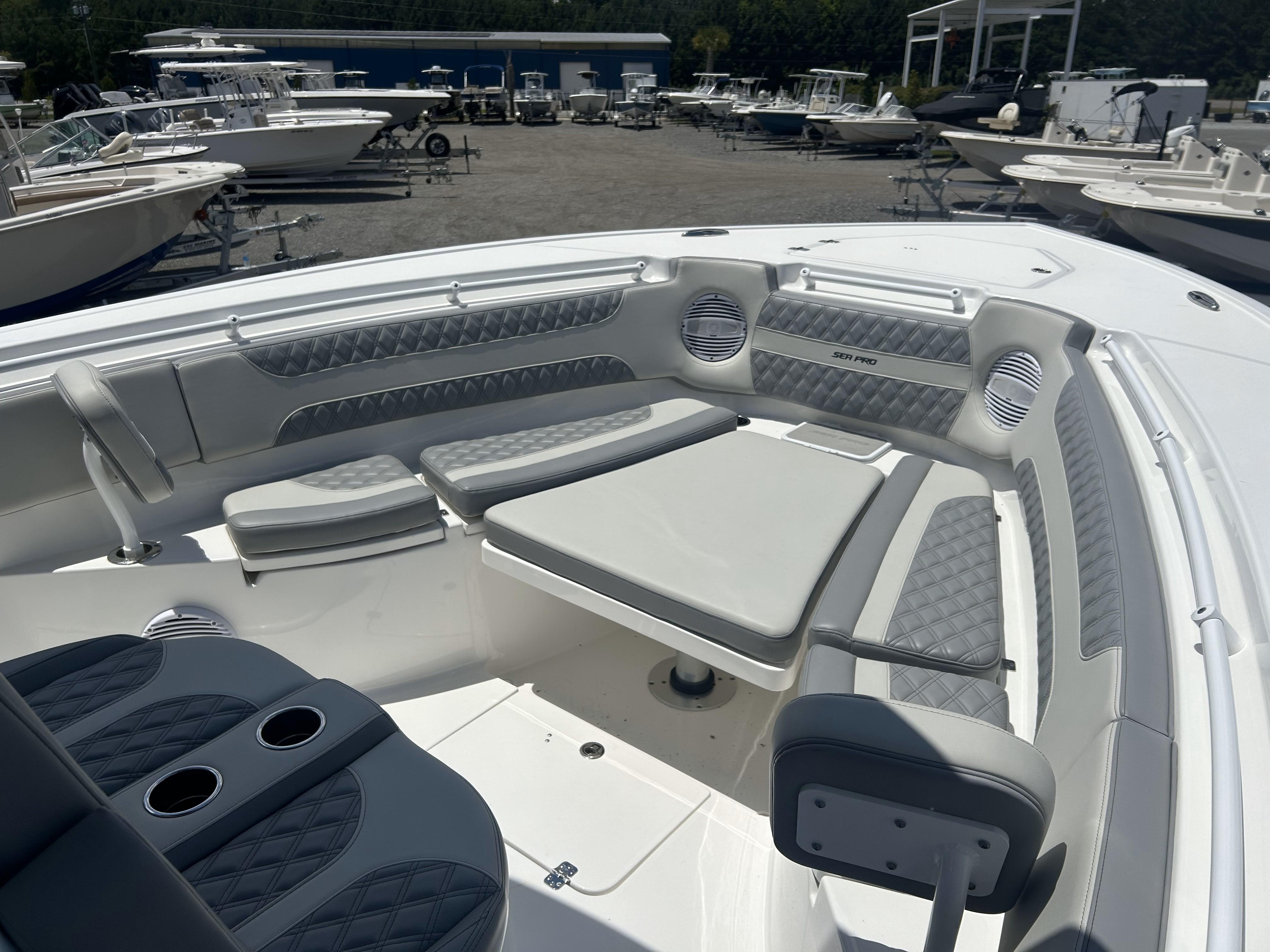 2023 Sea Pro 320 CC Offshore Middenconsole boten te koop- YachtWorld